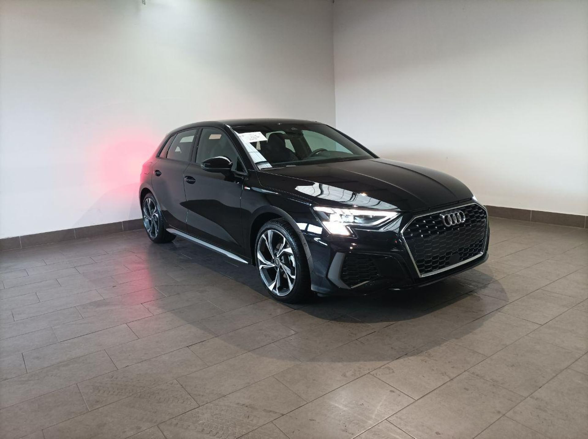Audi A3 35 TFSI SPB 35 TFSI S tronic S line edition Nuova Ibrida con 0 ...