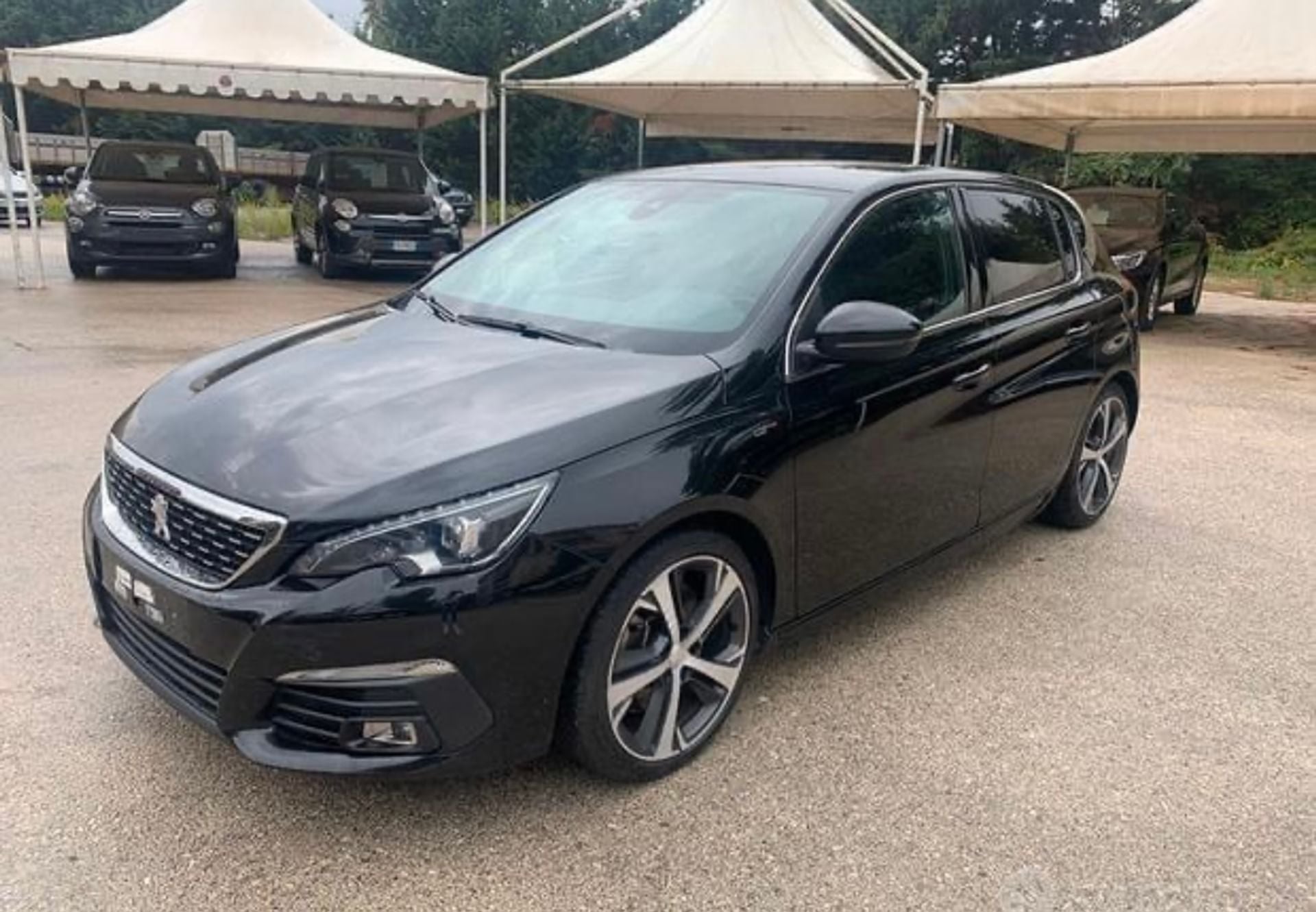 Peugeot 308 auto da vetrina Usata Diesel con 141.000 km a Serradifalco ...