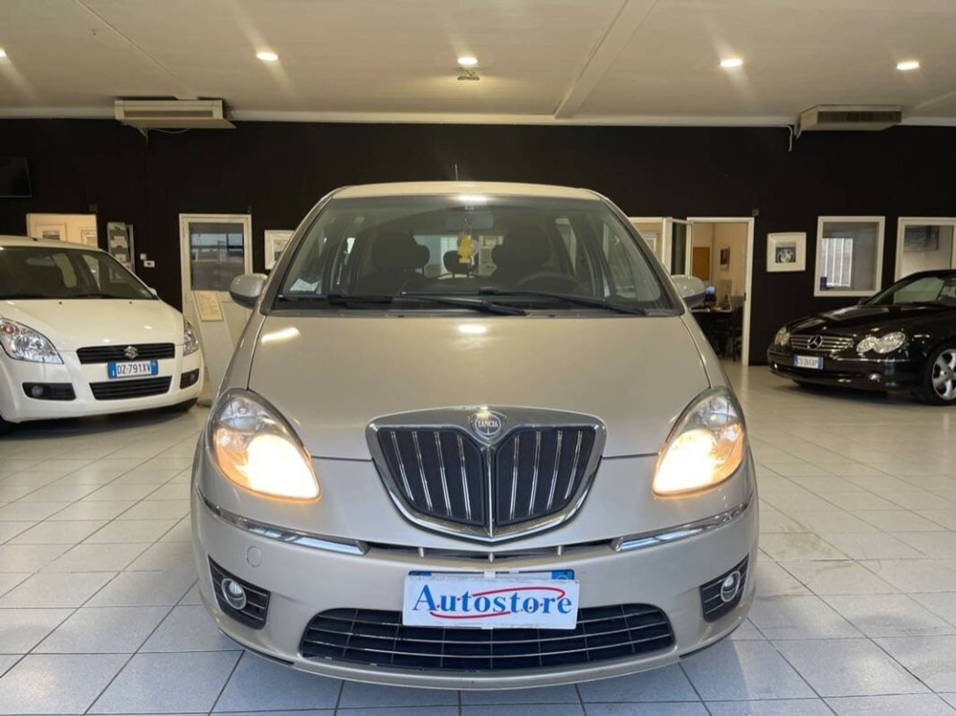 Lancia Musa 1.3 mjt 5th Avenue 95cv Usata Diesel con 240.000 km a ...