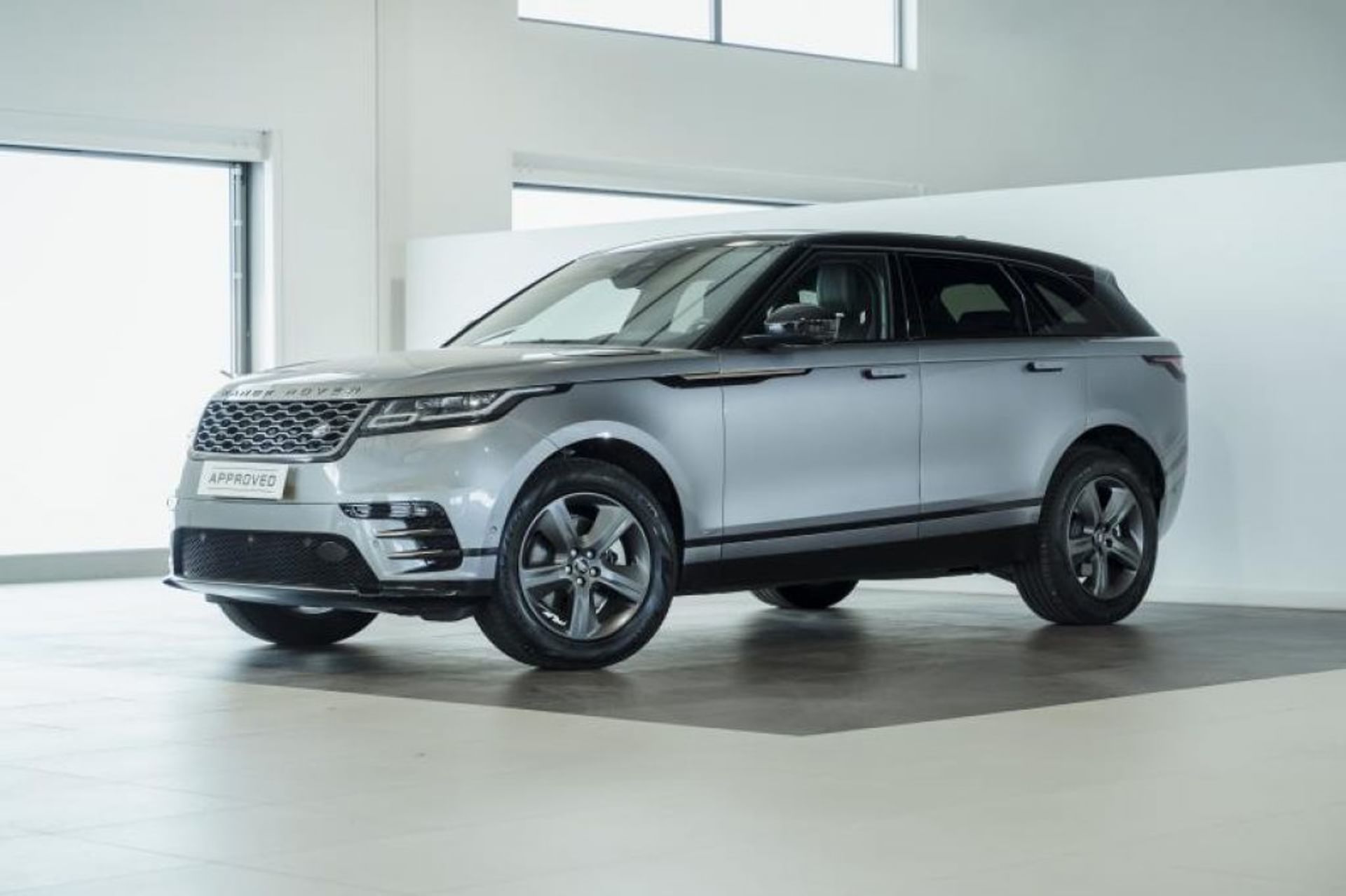 Land Rover Range Rover Velar 2.0D I4 204 CV R-Dynamic S Usata Ibrida ...