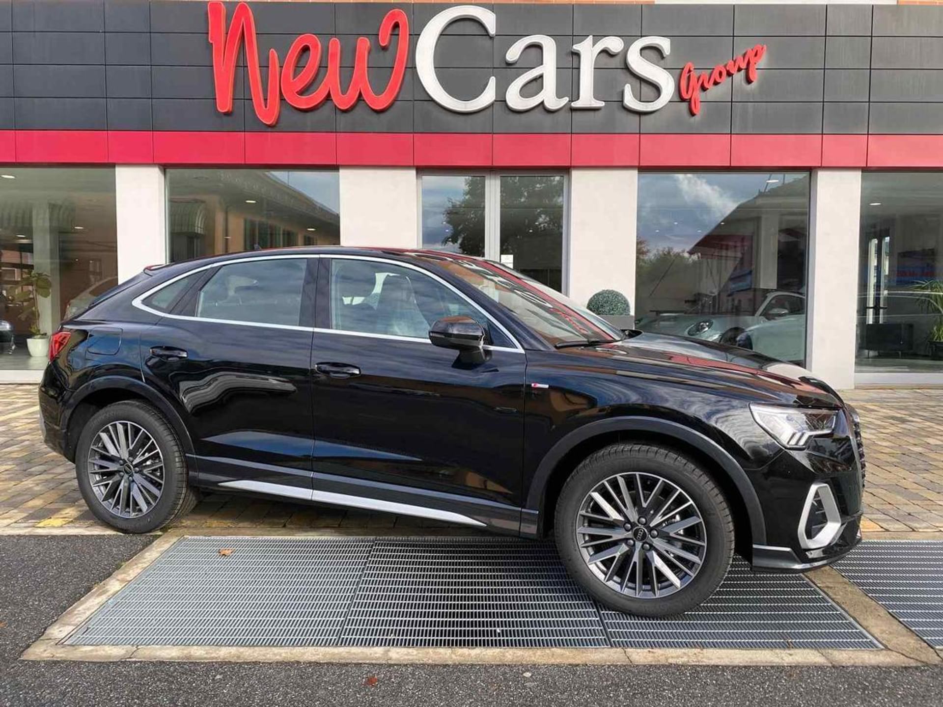 Audi Q3 SPB 35 TDI S tronic S line edition Nuova Diesel con 0 km a Alba ...