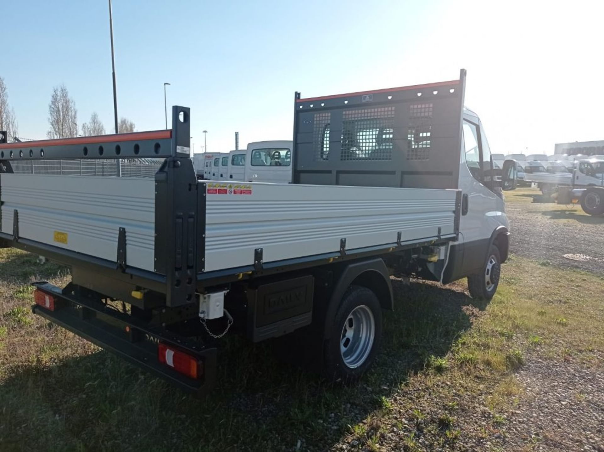 Iveco Daily BTor 2.3 HPT P.CONSEGNA 35C14 PASSO 3000 RIBALTABILE usata ...