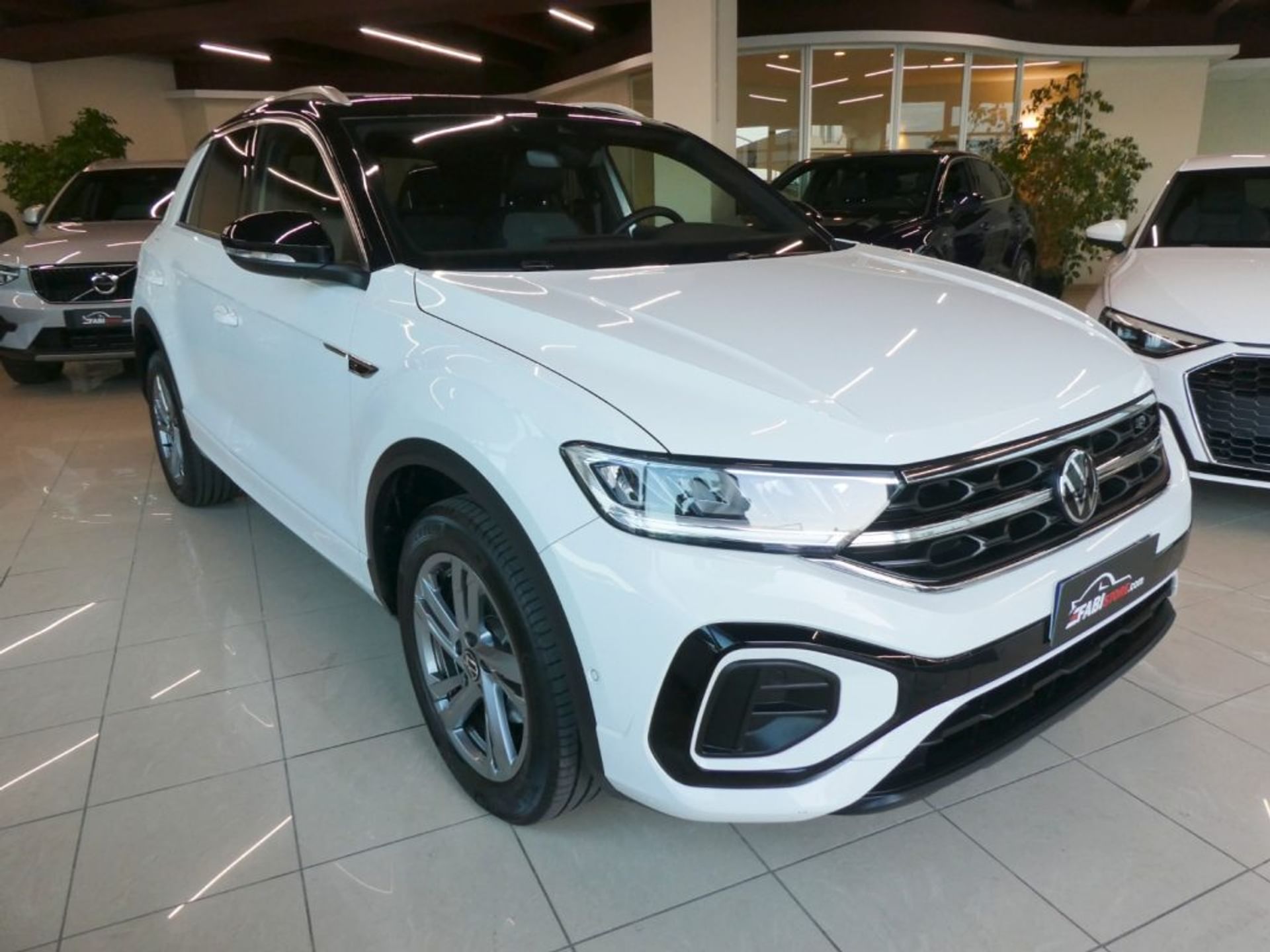 Volkswagen T-Roc 1.5 TSI 150 Cv R-Line - LED, CarPlay, Cockpit ecc Usata Benzina con 39.990 km a ...