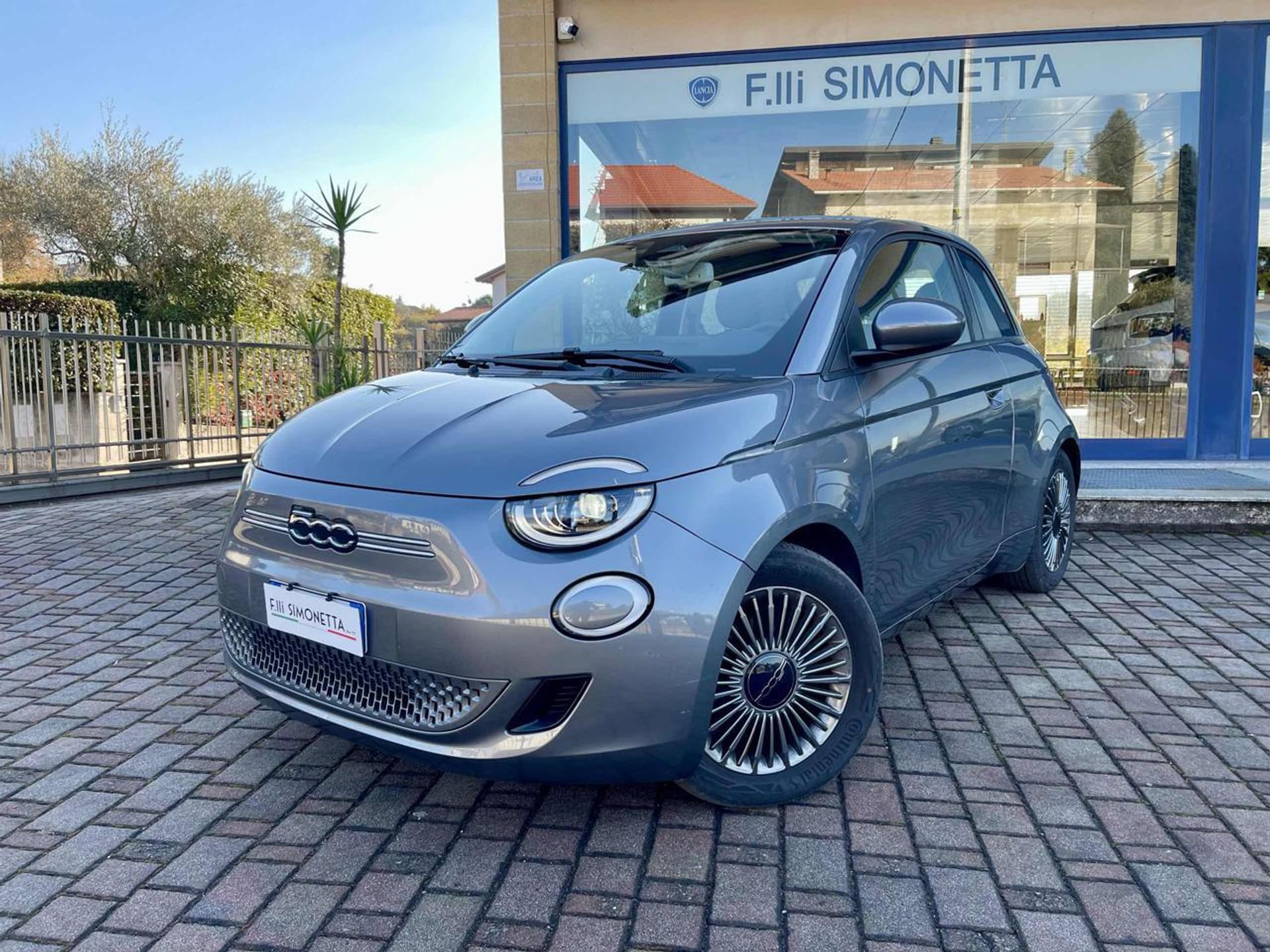 Fiat 500 Icon Berlina 42 kWh - AZIENDALE Usata Elettrica con 23.070 km ...