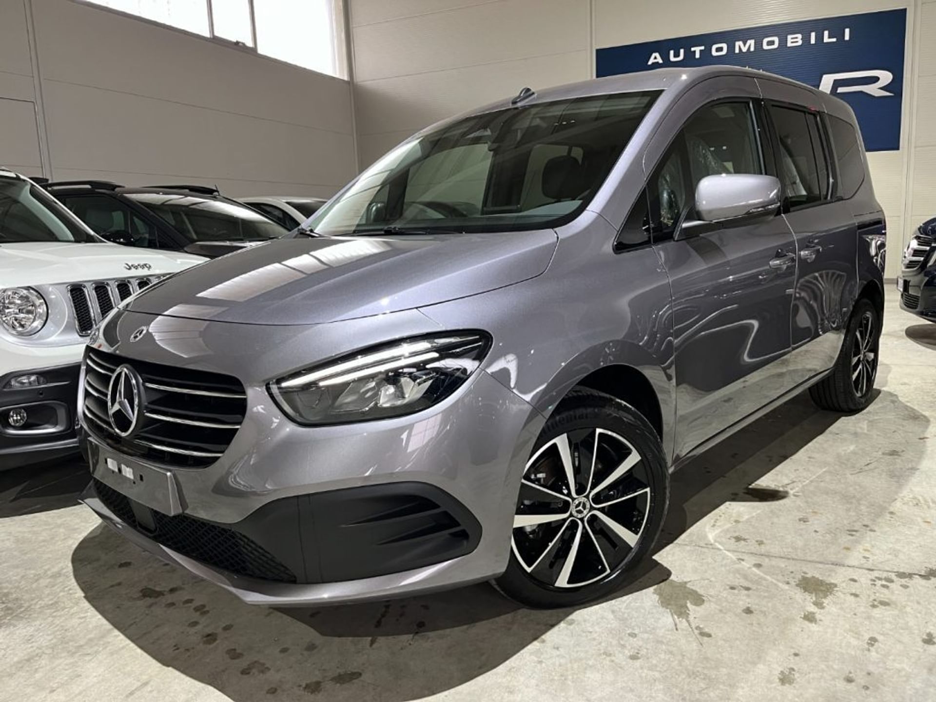 Mercedes-Benz Classe T T 160d Sport LED/"17/PELLE/PARK+TELEC/OK ...