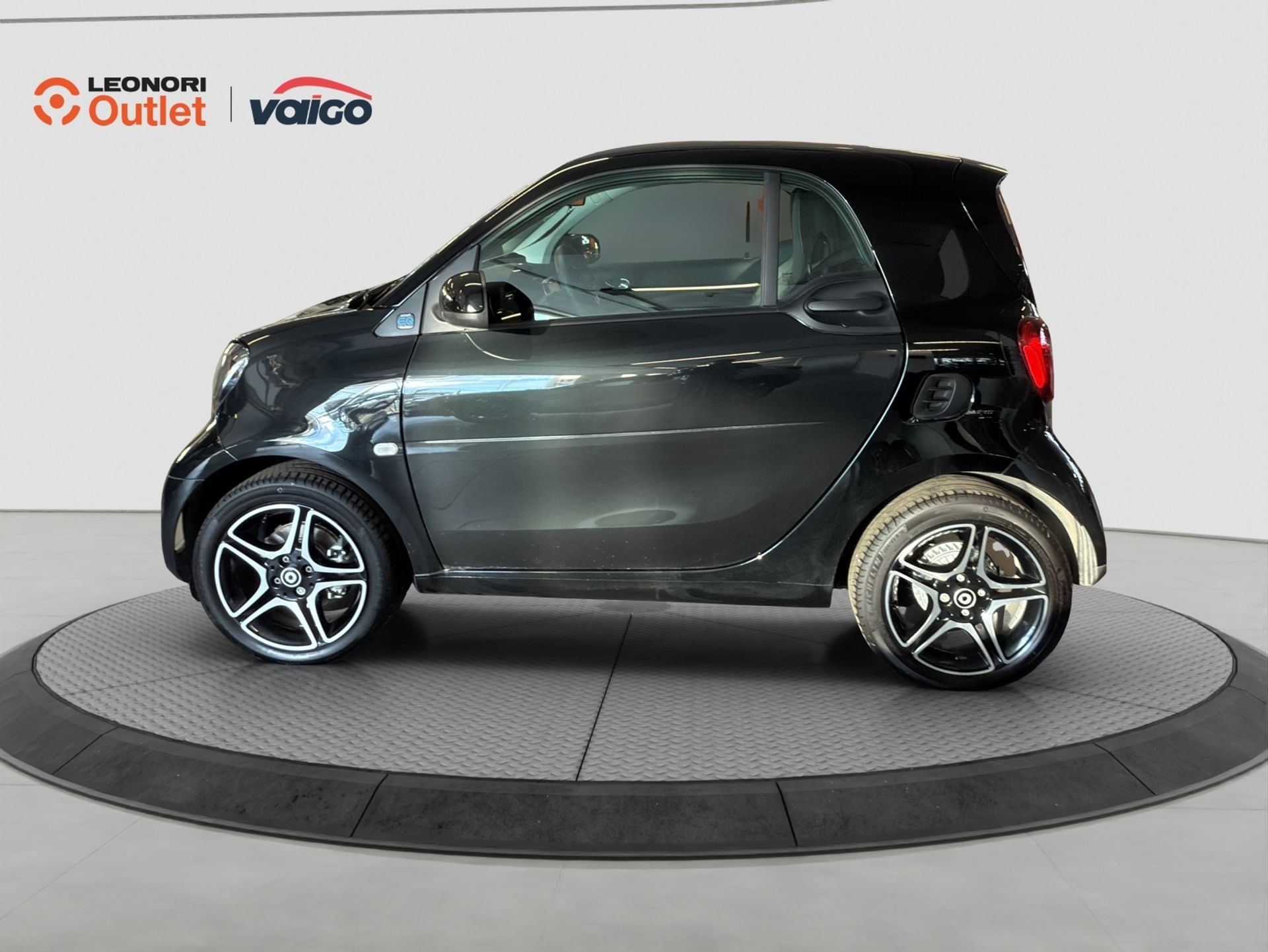 Smart ForTwo Fortwo eq pulse 22kw Usata Elettrica con 8.450 km a ROMA ...