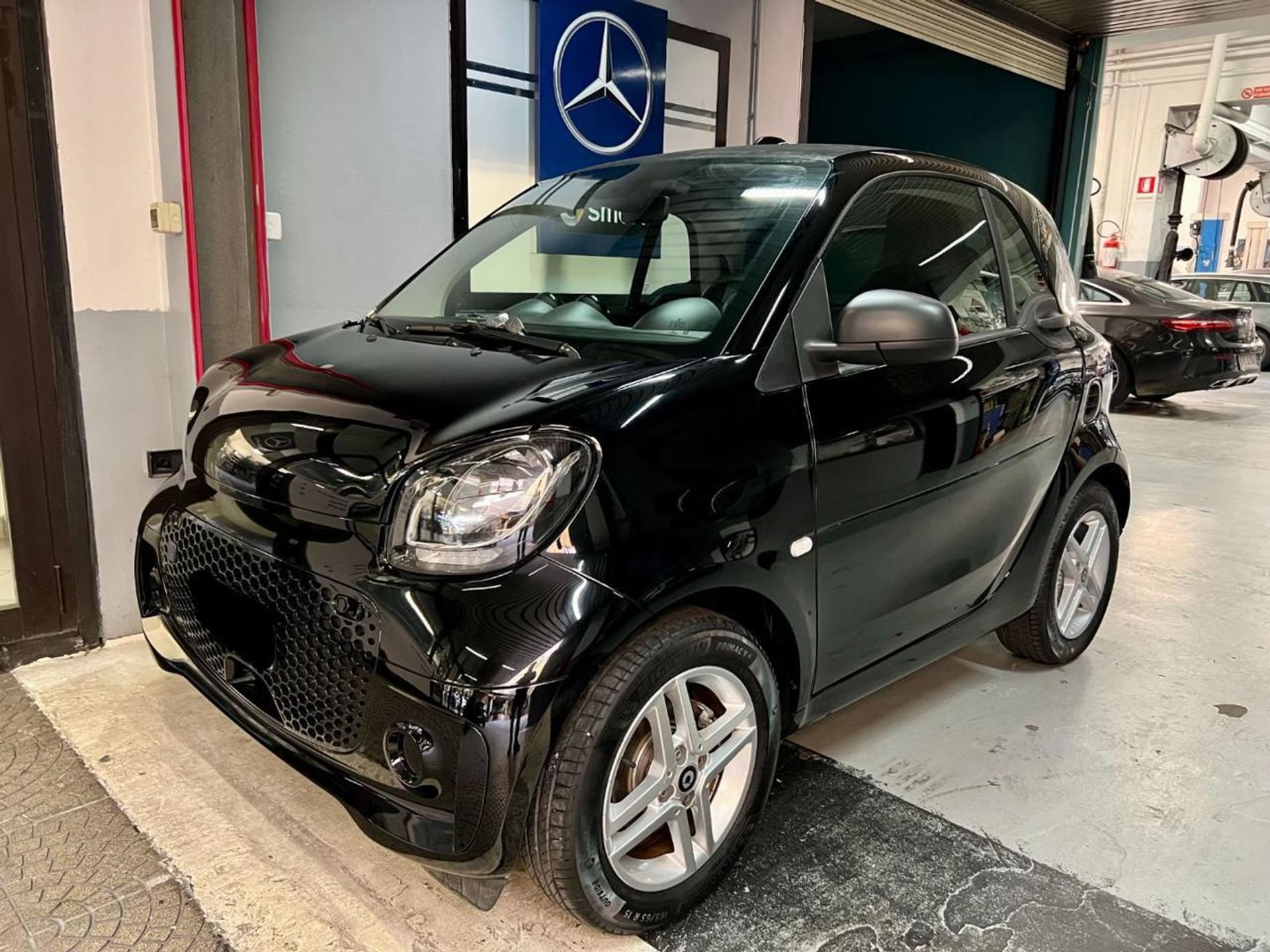 Smart fortwo EQ Pure 22KW Usata Elettrica con 11.100 km a Milano (MI ...