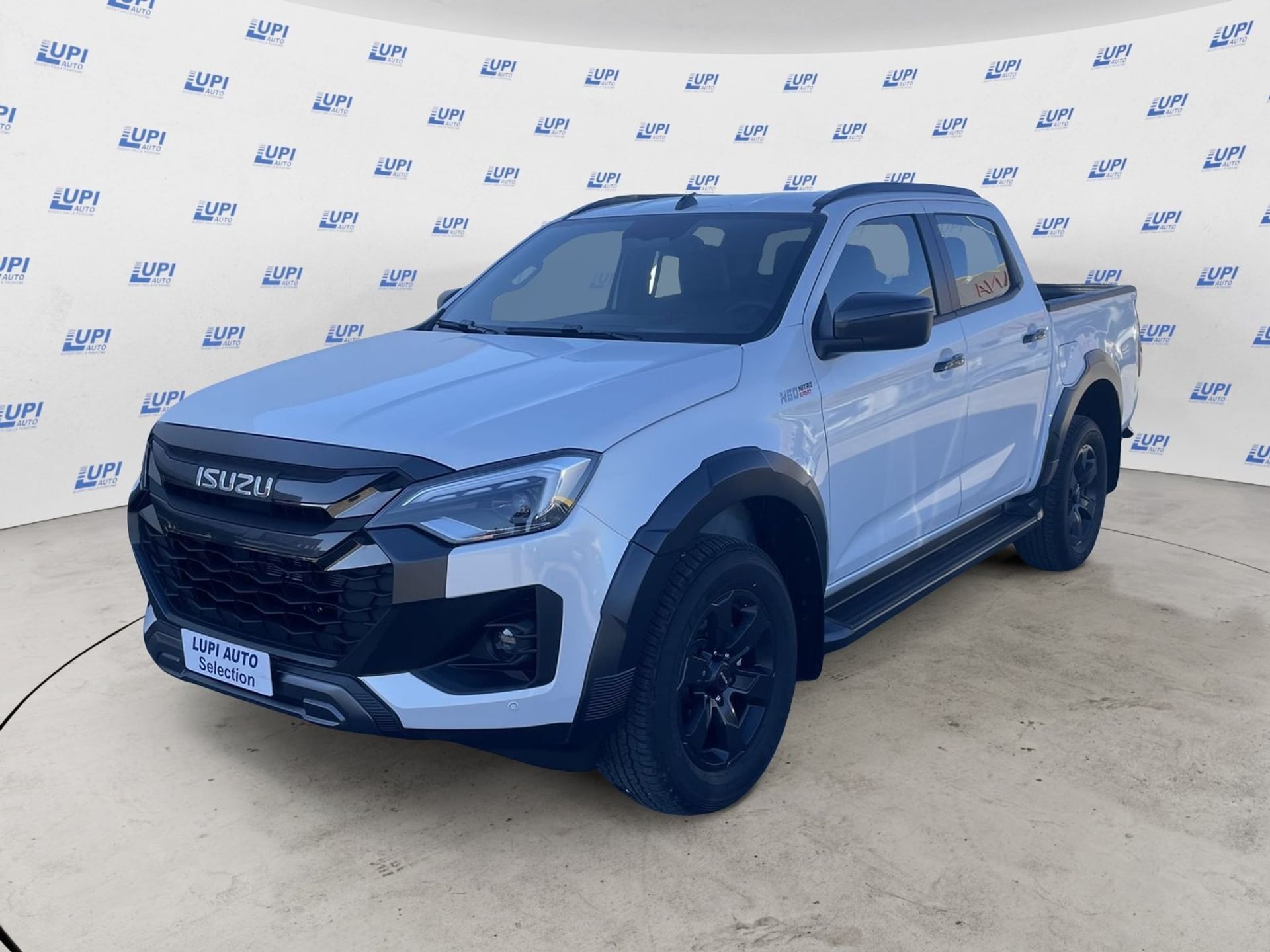 Isuzu D-Max N60 1.9 aut. Crew Nitro Sport Cab Nuova Diesel con 0 km a ...