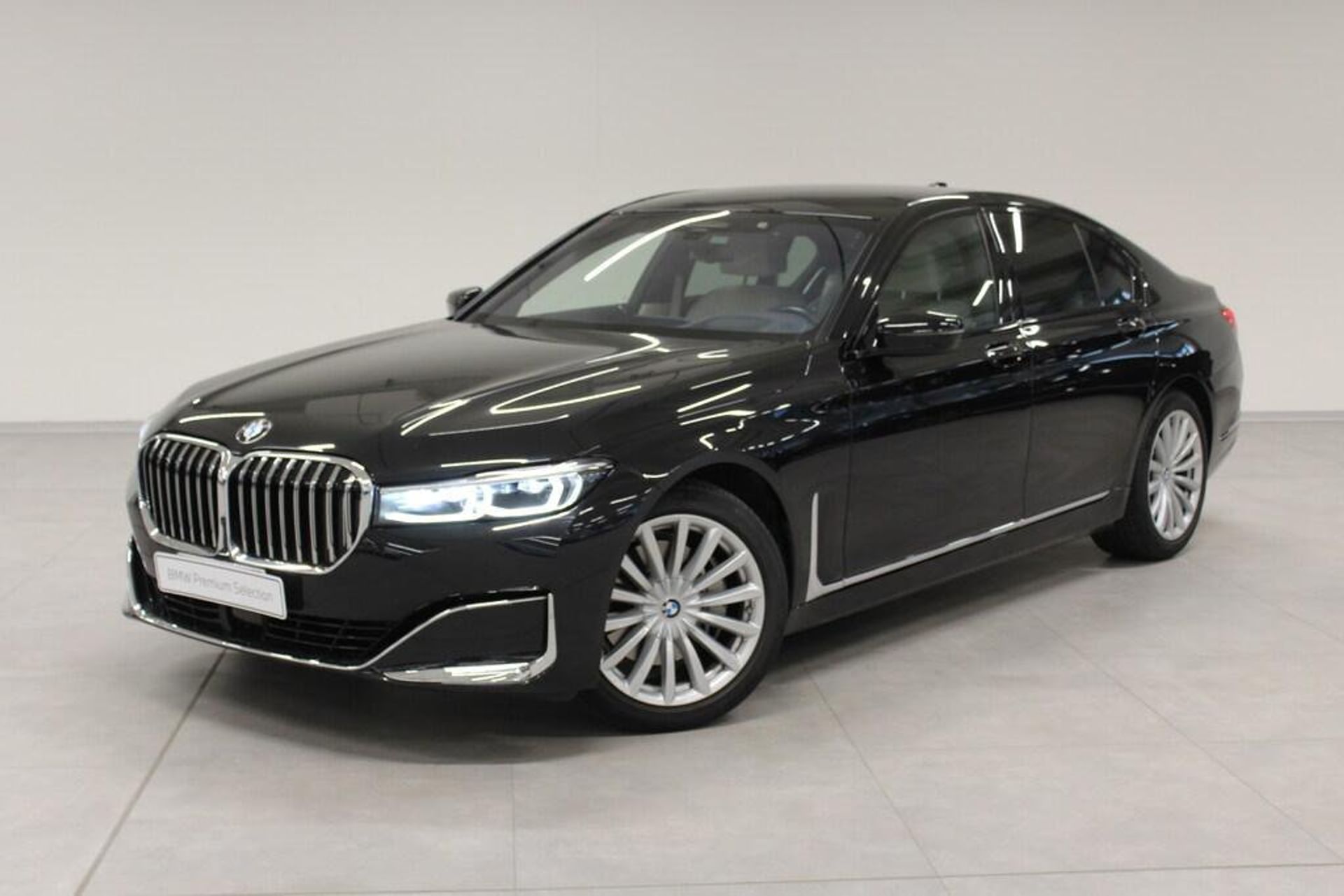 BMW Serie 7 730d 730d mhev 48V xdrive auto Usata Diesel con 48.001 km a ...