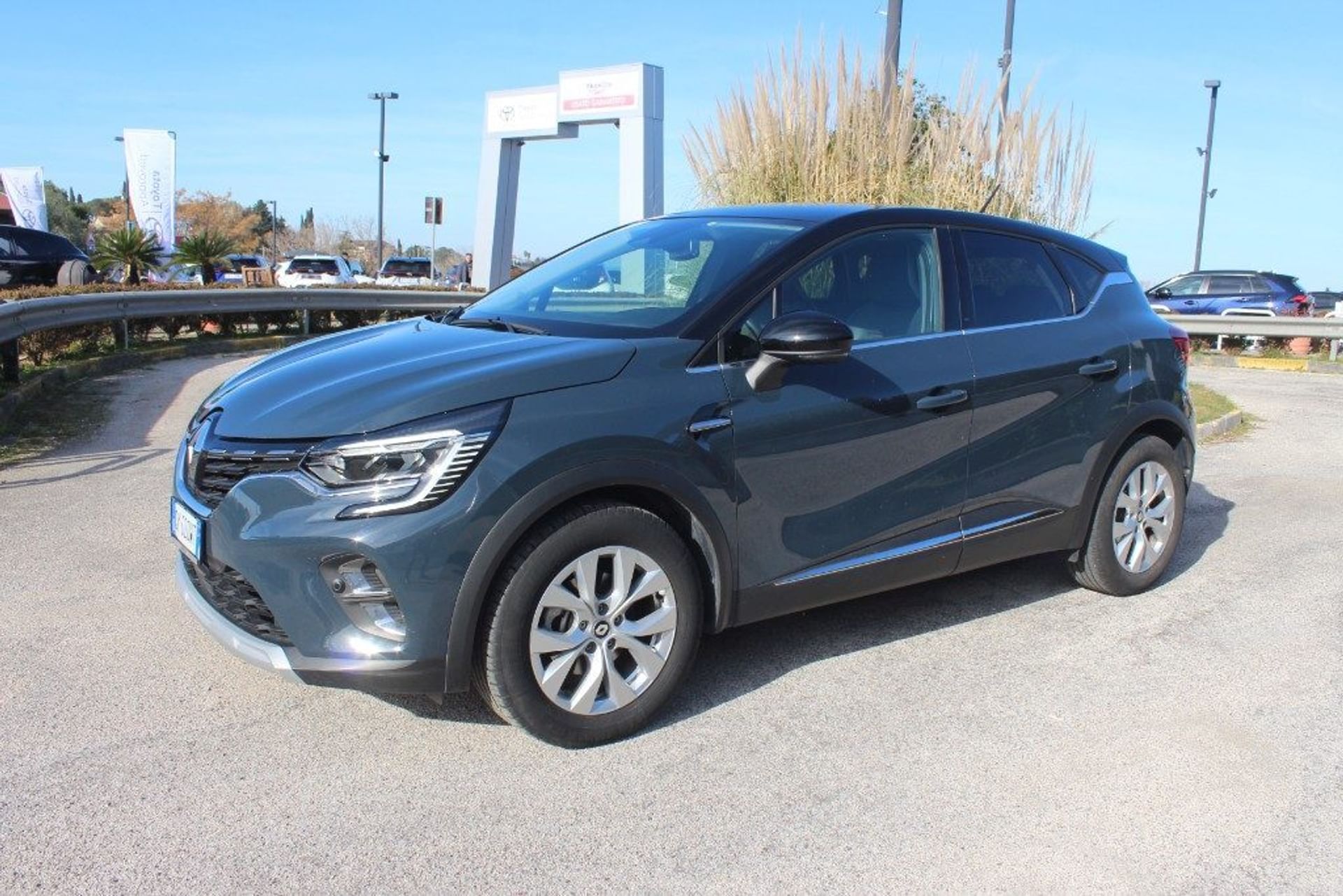 Renault Captur Full Hybrid E-Tech 145 CV Techno Usata Ibrida con 61.831 km a Roma (RM ...