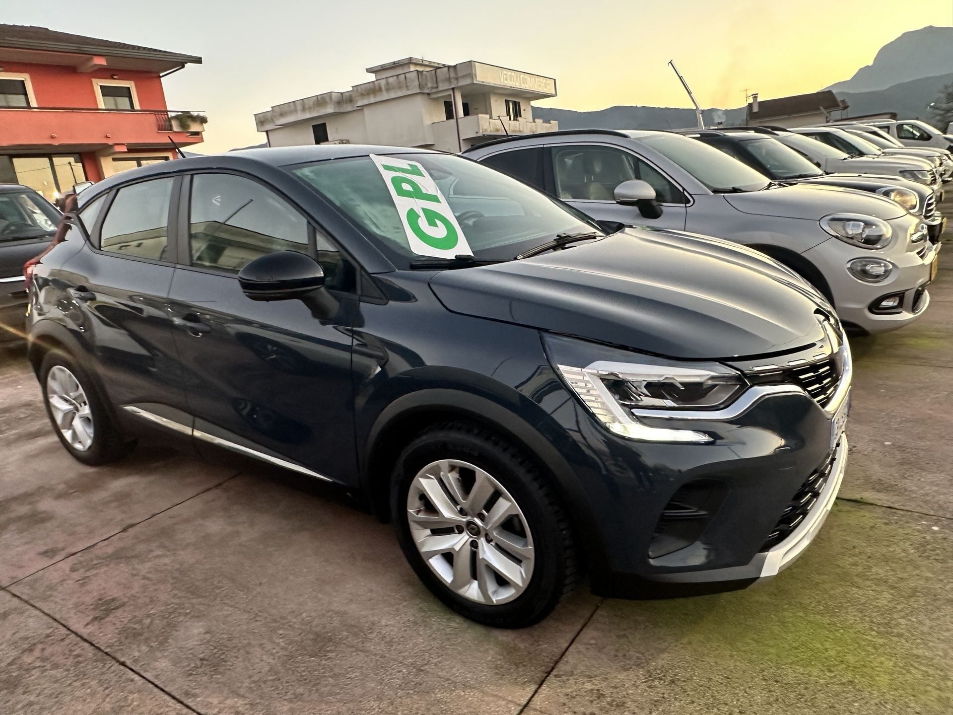 Renault Captur TCe 12V 100 CV GPL Zen Usata GPL con 139.000 km a ...