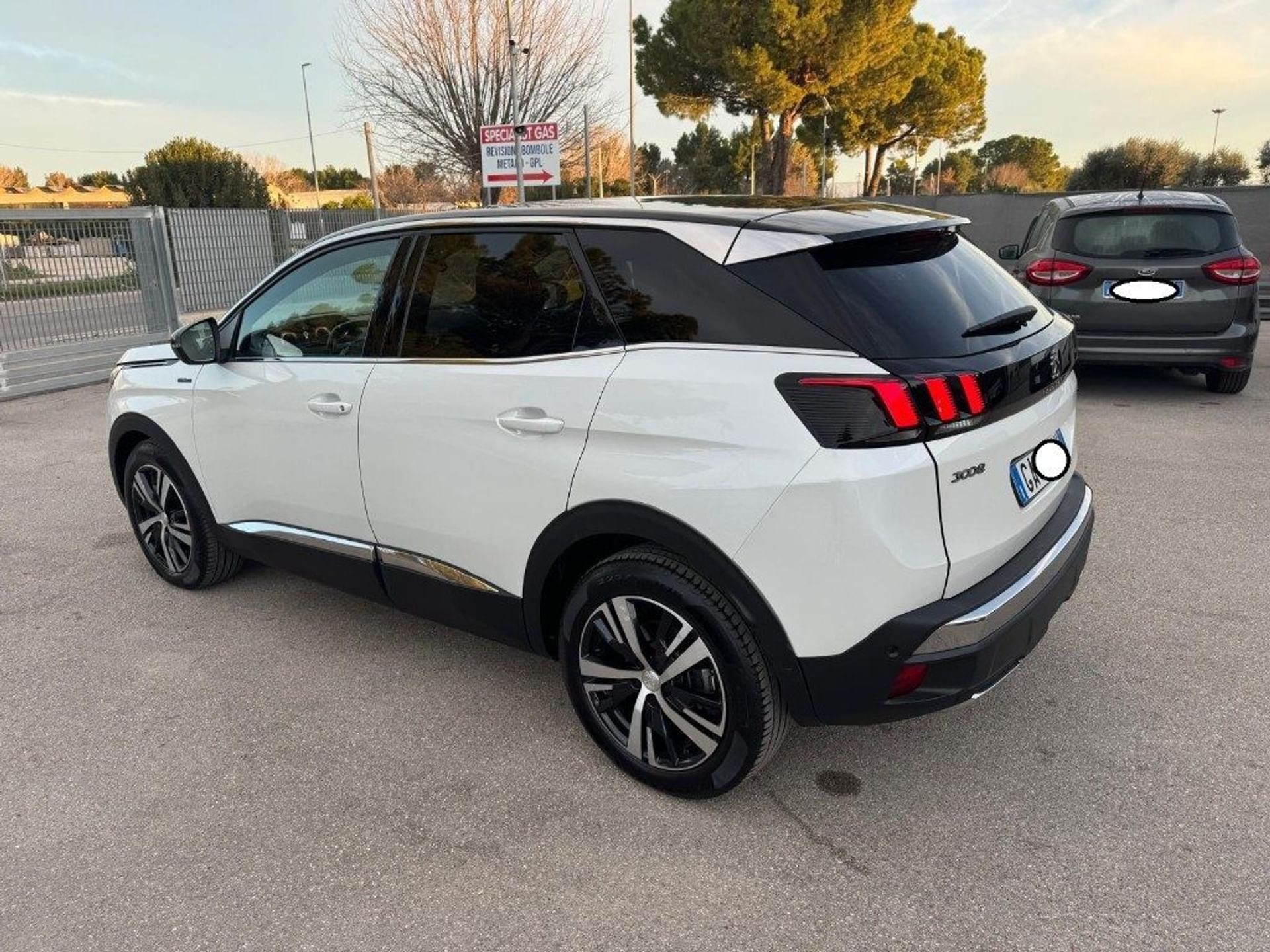Peugeot 3008 BlueHDi 130 S&S EAT8 GT Line Usata Diesel con 104.000 km a ...