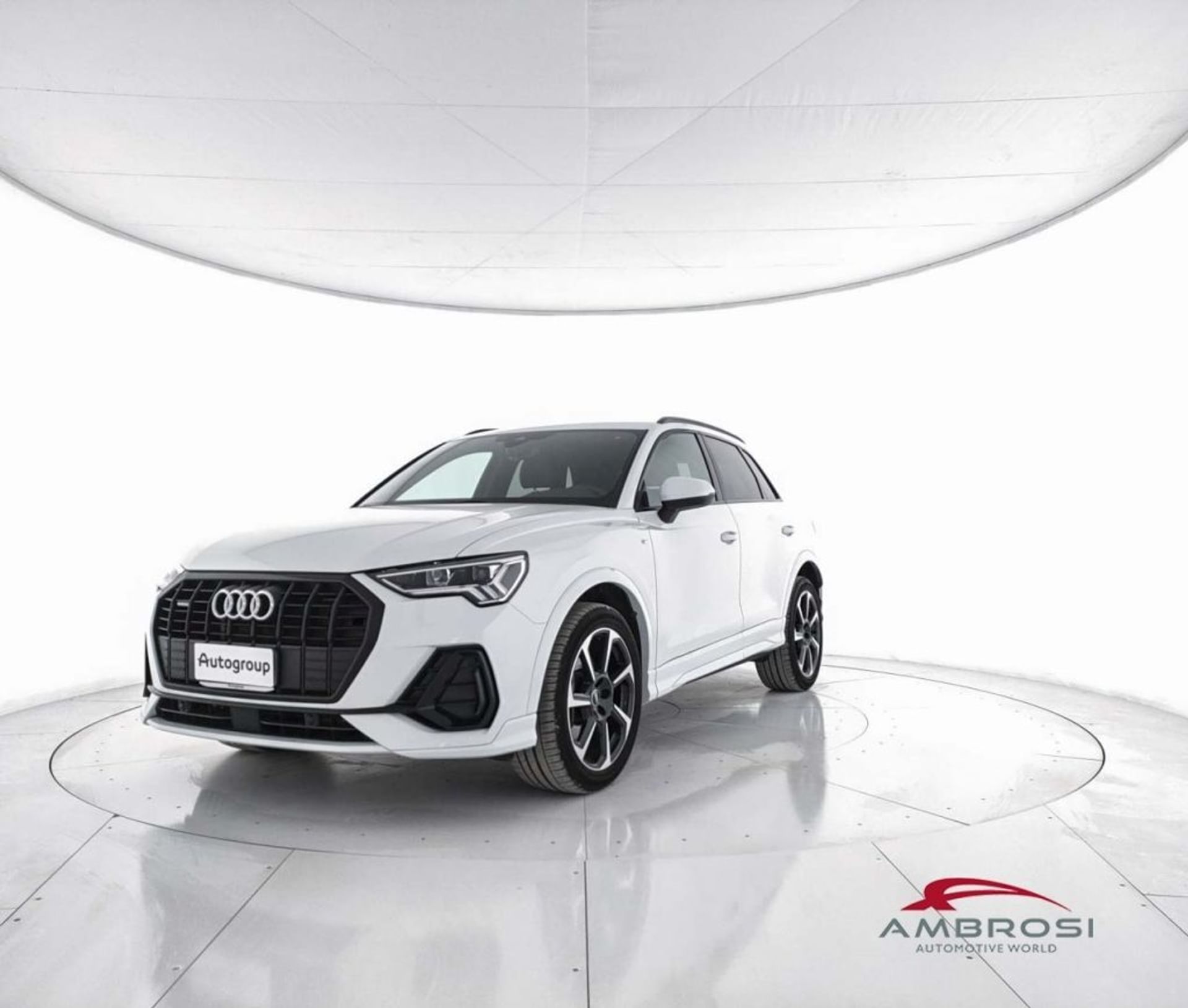 Audi Q3 40 TDI quattro S tronic S line edition Usata Diesel con 68.357 km a Corciano (PG ...