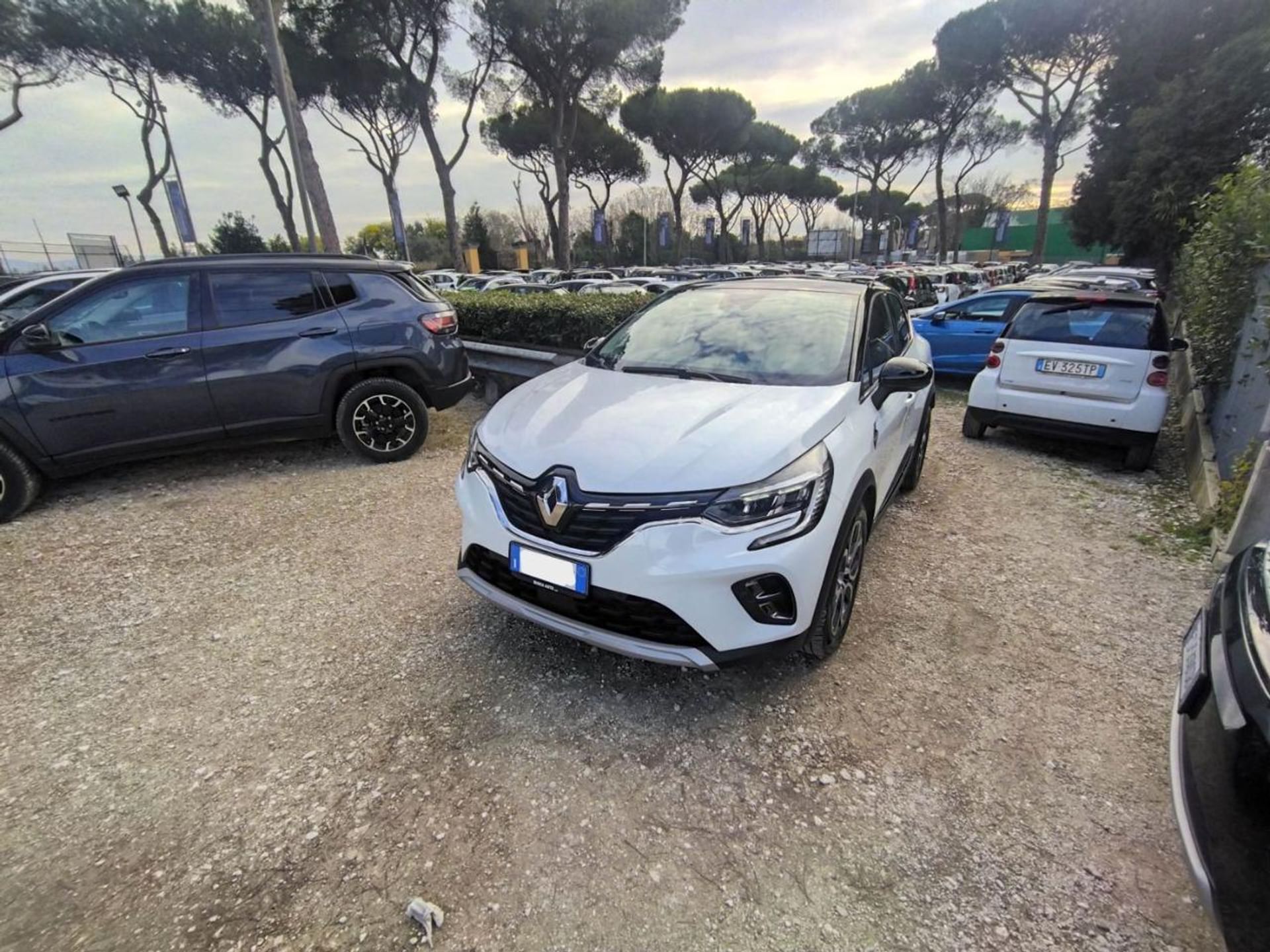 Renault Captur 1.6cc HYBRID INTENS E-TECH 145cv SENS PARK TELECAM Usata Ibrida con 44.677 km a ...
