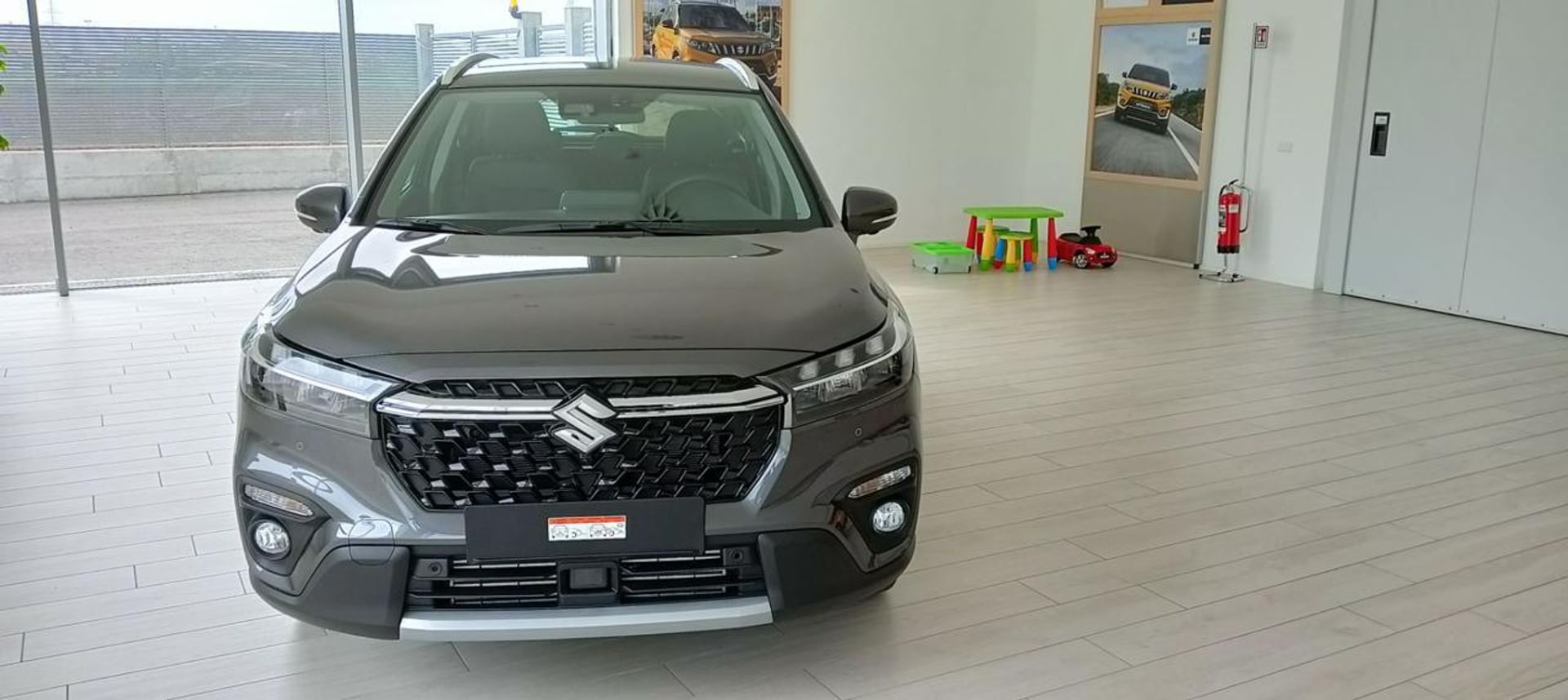 Suzuki S-Cross 1.4 Hybrid 4WD All Grip Top+ Nuova Ibrida con 1 km a ...