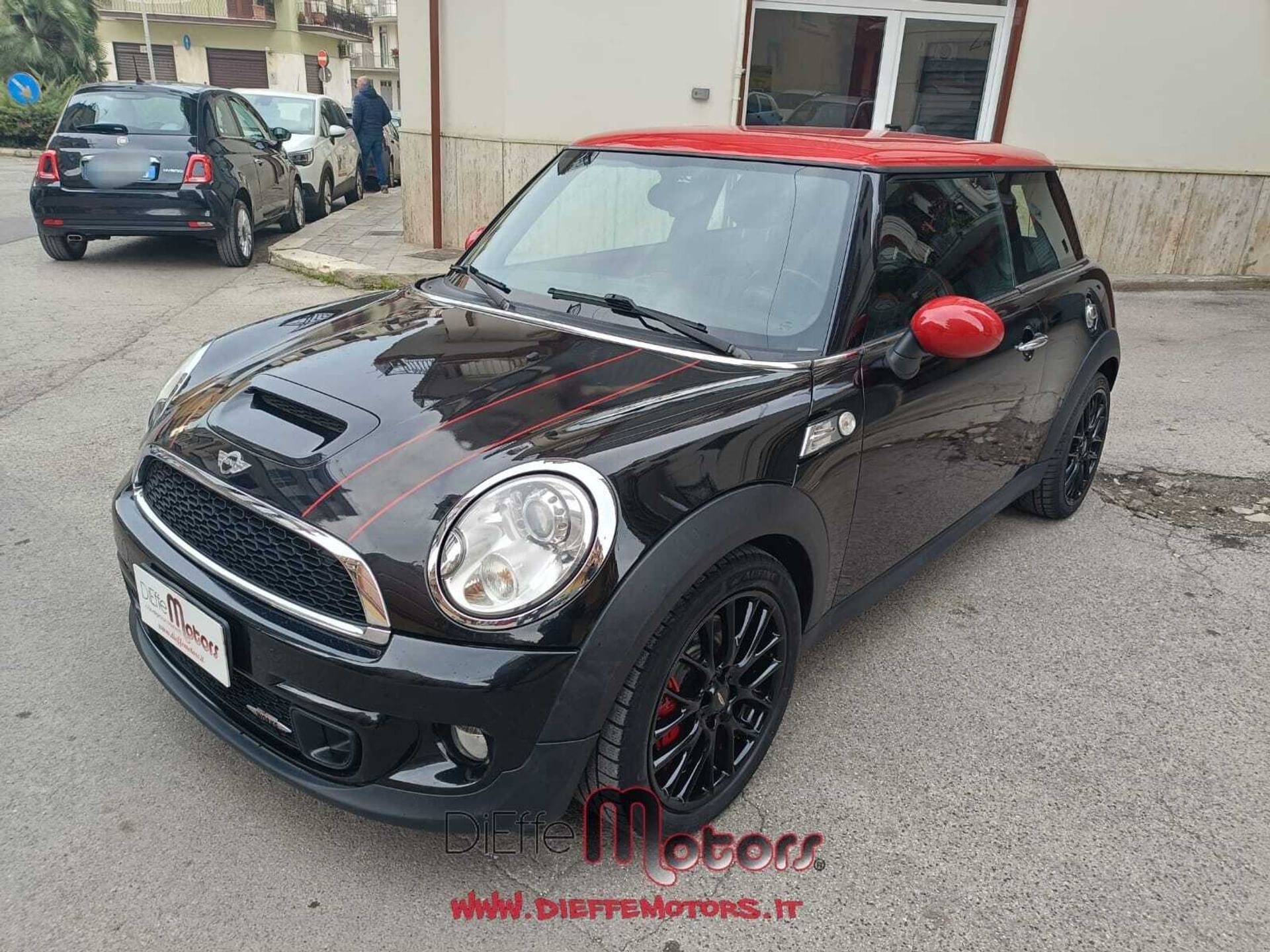 MINI Cooper MINI MINI 1.6 16V JOHN COOPER WORKS Usata Benzina con 131. ...
