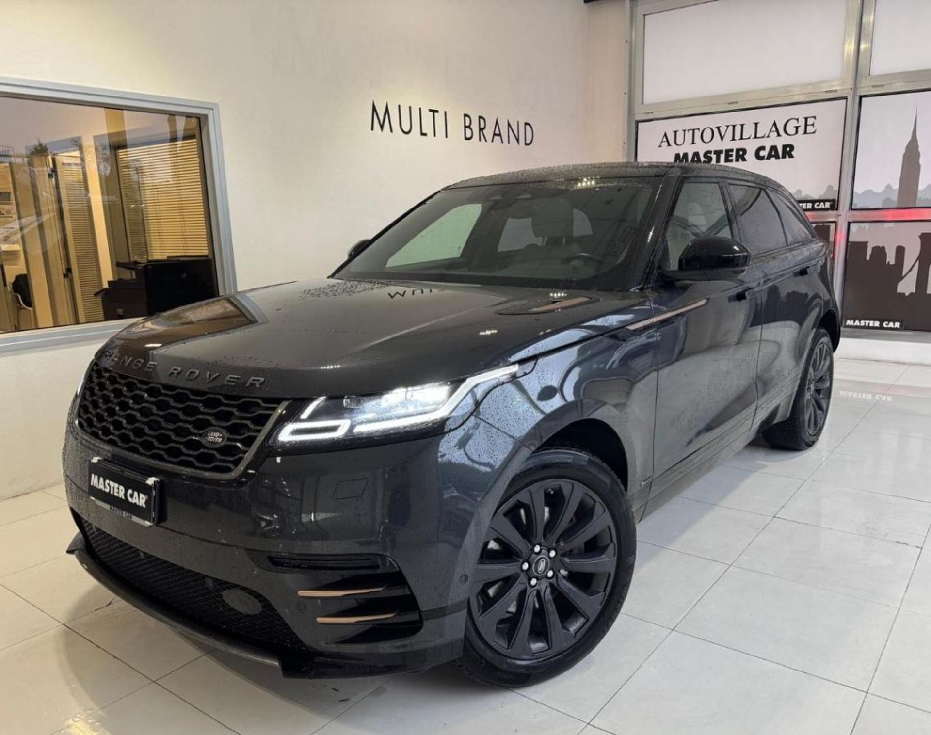 Land Rover Range Rover Velar RR Velar 2.0D I4 180 CV R-Dynamic S Usata ...