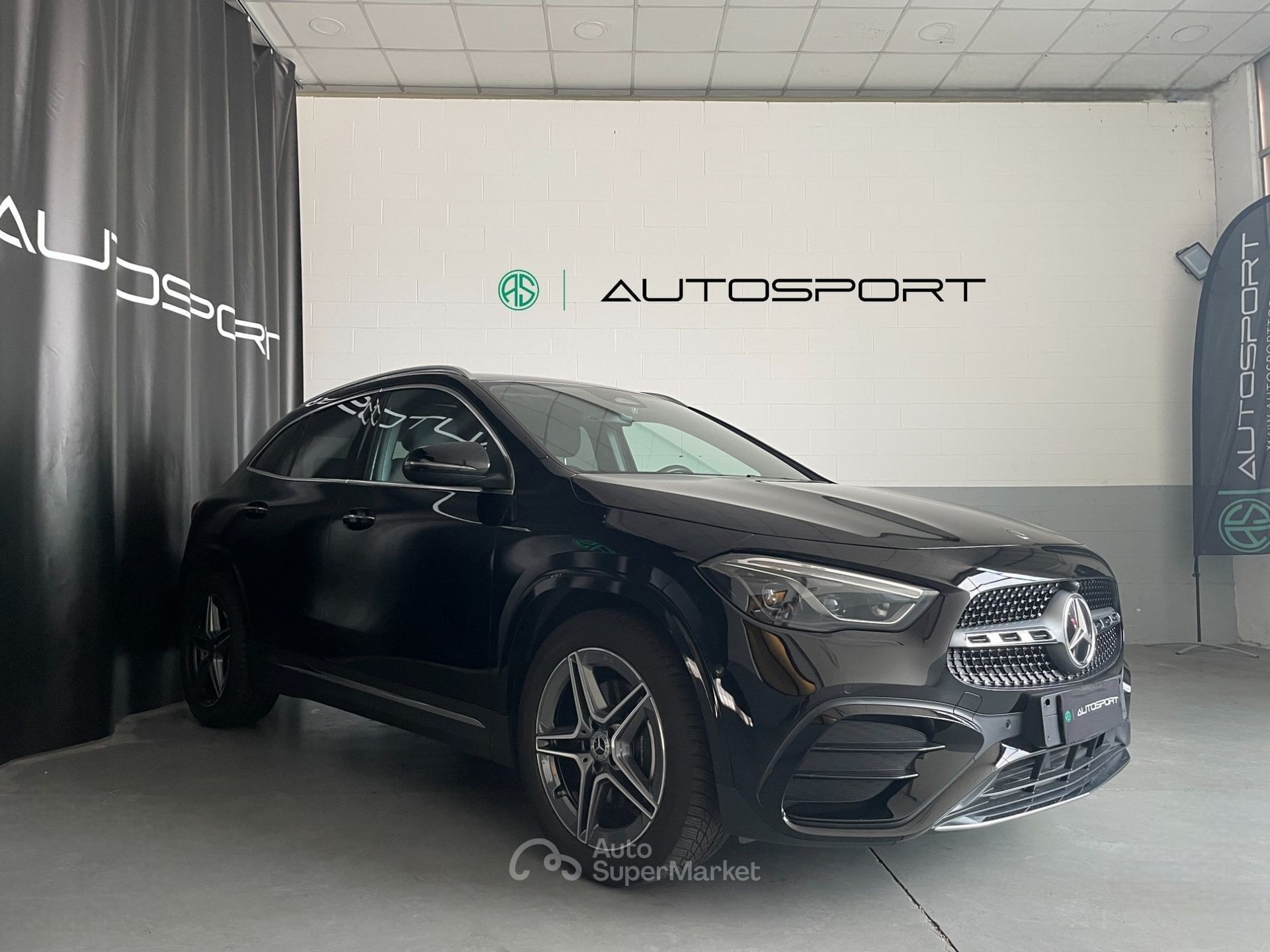 Mercedes-Benz GLA GLA 180 Automatic AMG Line Advanced Plus Usata Ibrida ...