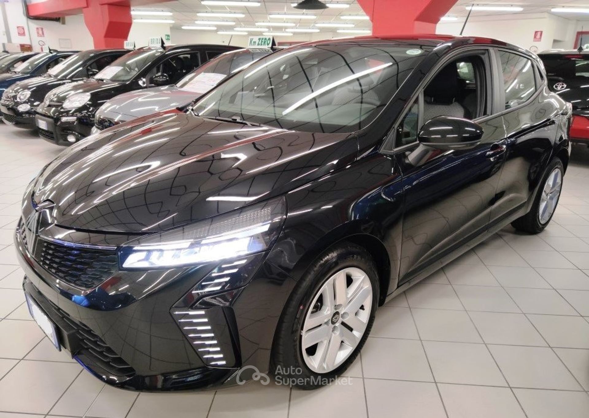 Renault Clio SCe 65cv 5p Evolution + Car Play "SUPER PROMO" Nuova ...
