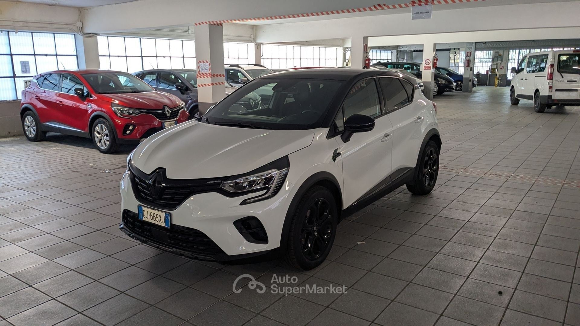 Renault Captur Captur Plug-in Hybrid E-Tech 160 CV Rive Gauche Usata ...