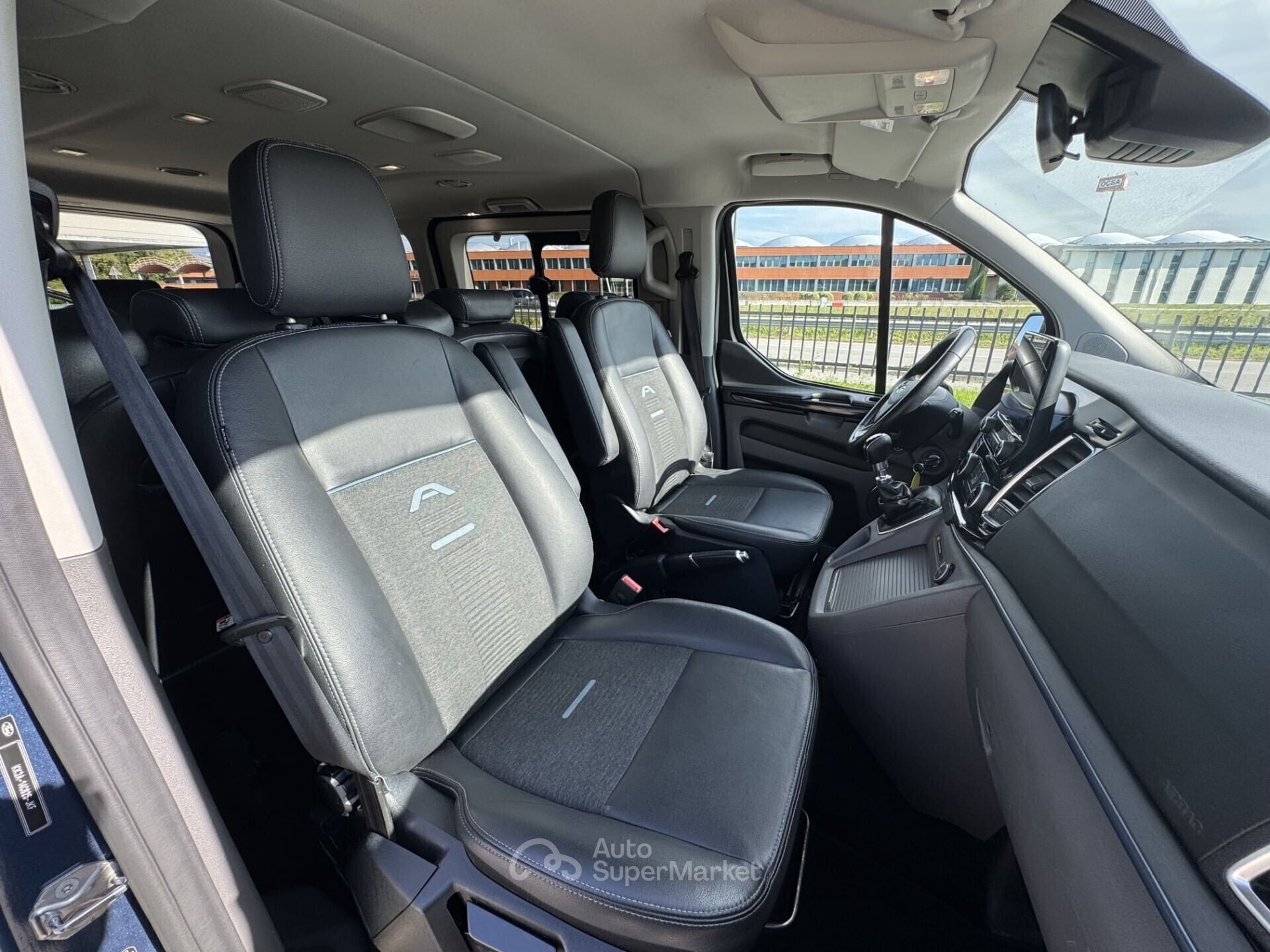 Ford Tourneo Custom Active 2.0 Diesel-Hybrid 185CV Manuale Passo Corto ...