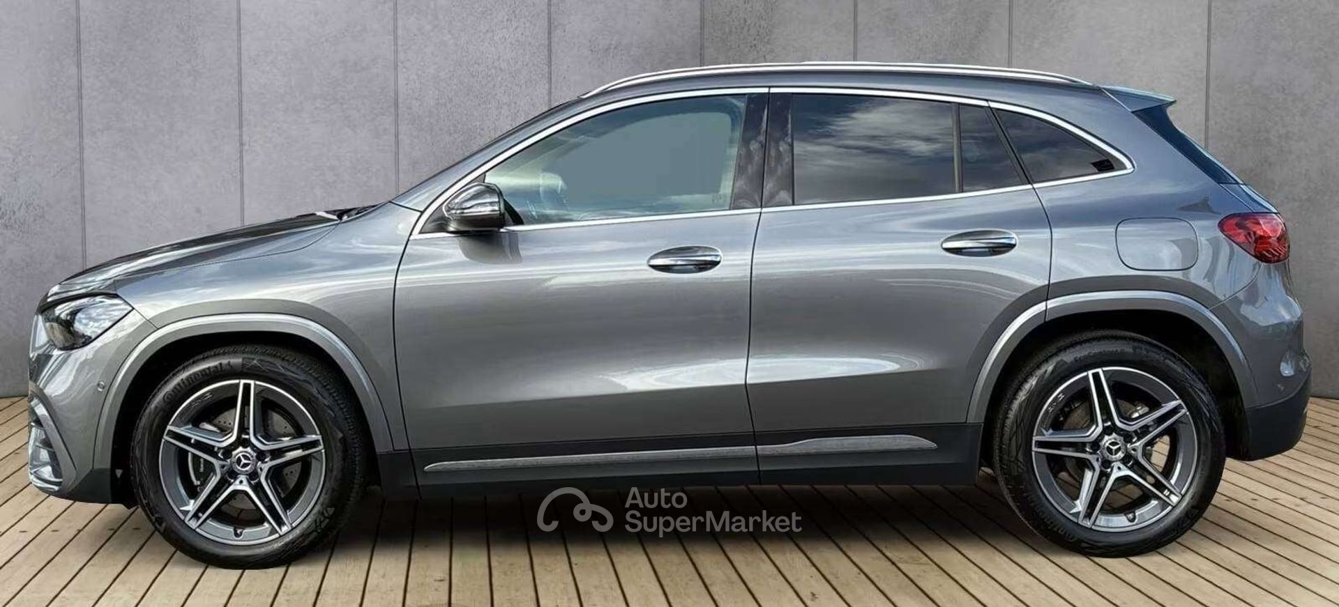 Mercedes-Benz GLA Amg auto 2025 camera 163cv 19" vari colori Usata ...