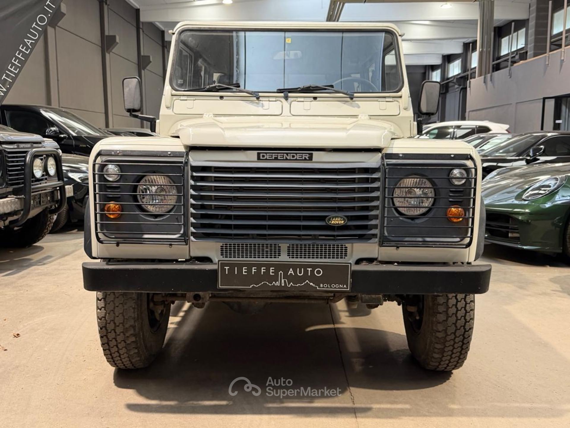 Land Rover Defender 130 2.5 Td5 cat CrewCab S Usata Diesel con 65.000 ...