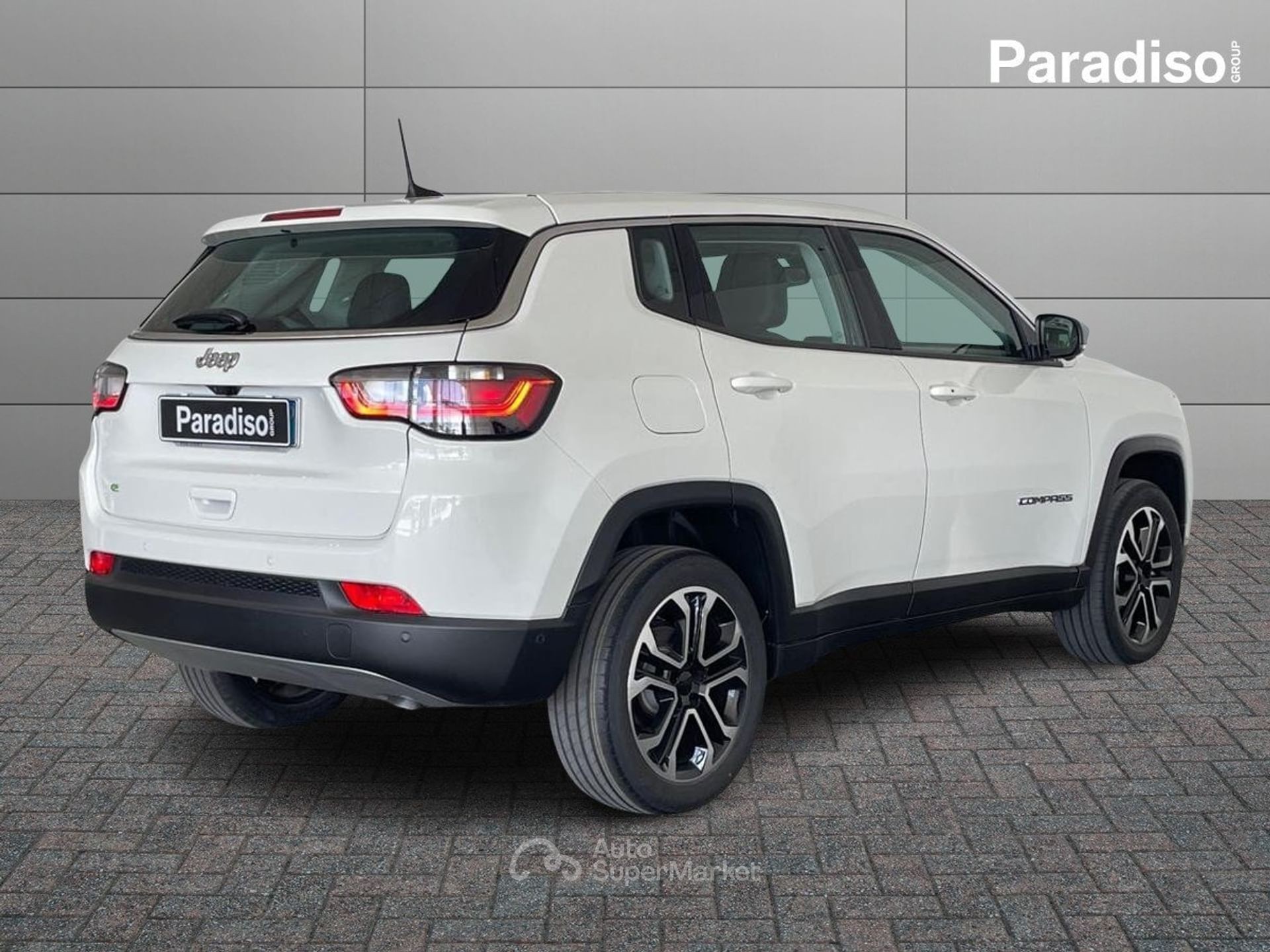 Jeep Compass E-HYBRID ALTITUDE 2025 - KM0 | 130CV KM 0 Ibrida Benzina ...