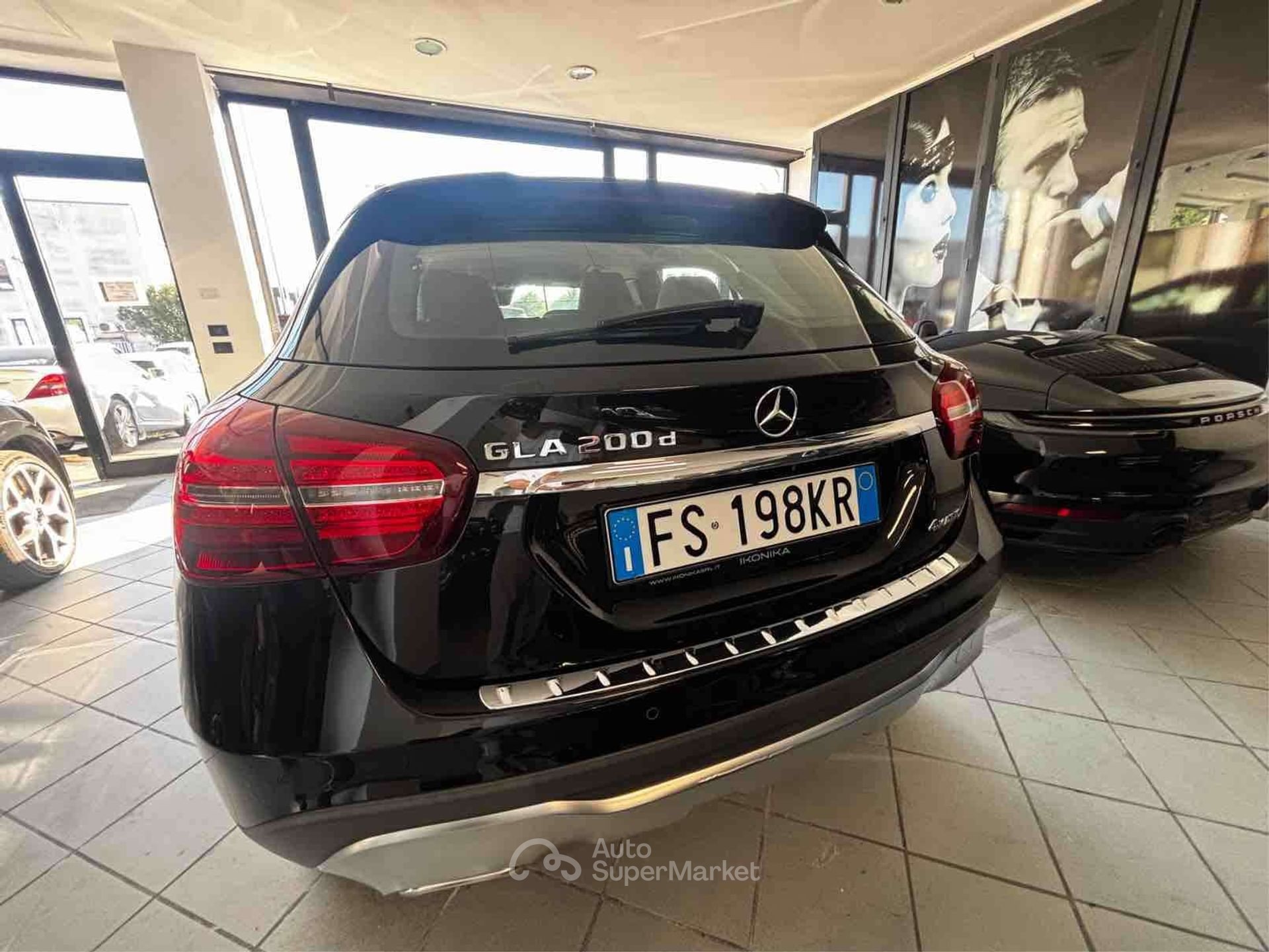 Mercedes-Benz GLA GLA 200 d Sport 4matic auto Usata Diesel con 189.000 ...