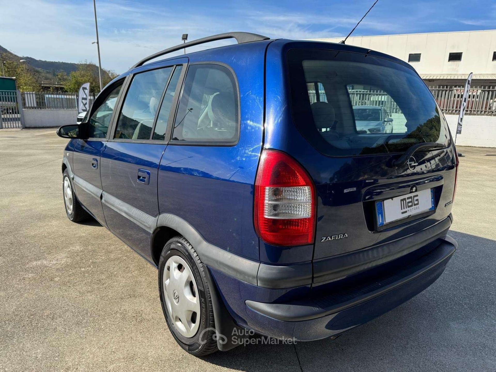 Opel Zafira Zafira 2.0 dti 16v Comfort FL 7 posti Usata Diesel con 186. ...