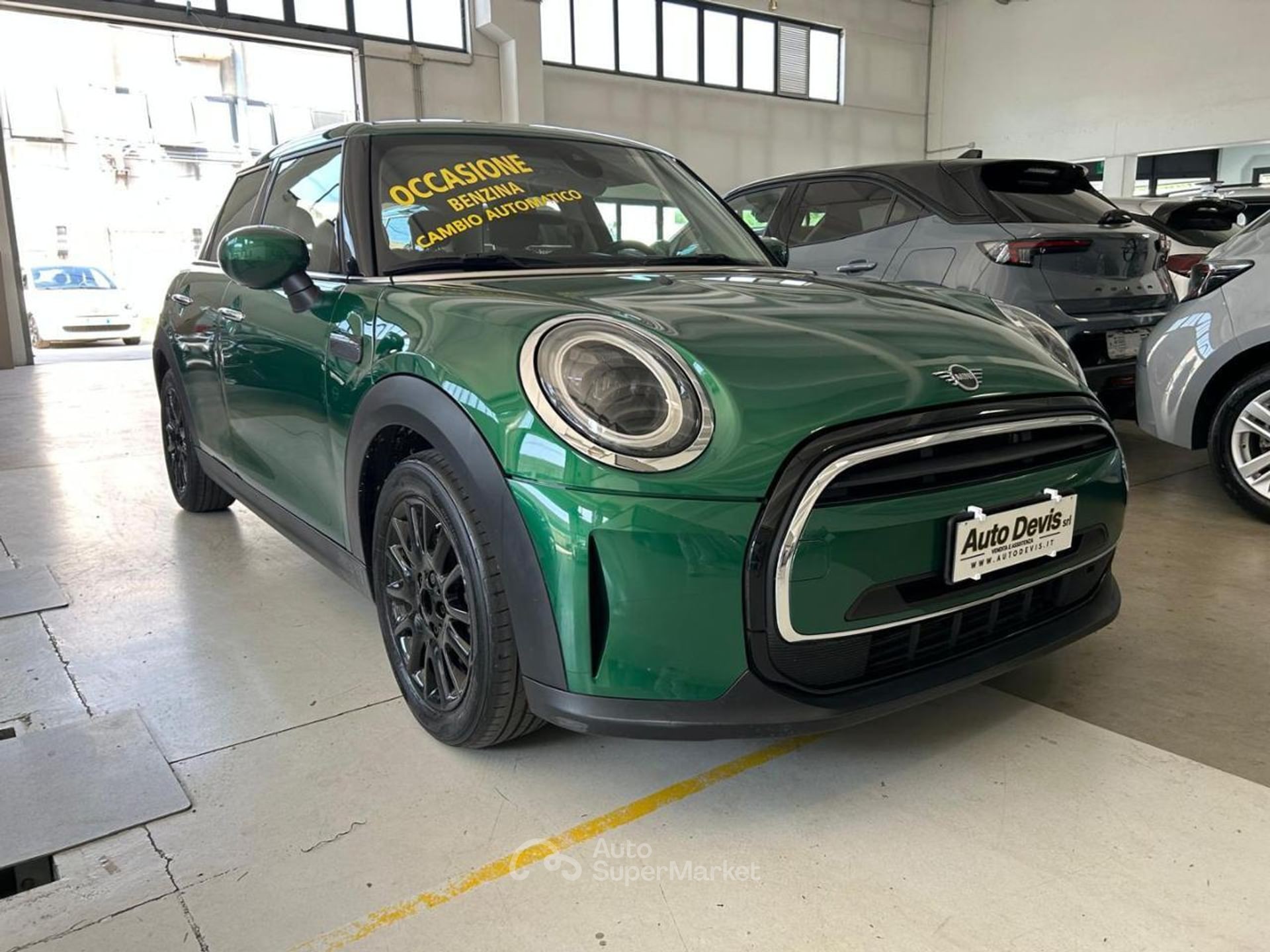 MINI Cooper 1.5 Cooper Business 5 porte Usata Benzina con 62.957 km a ...