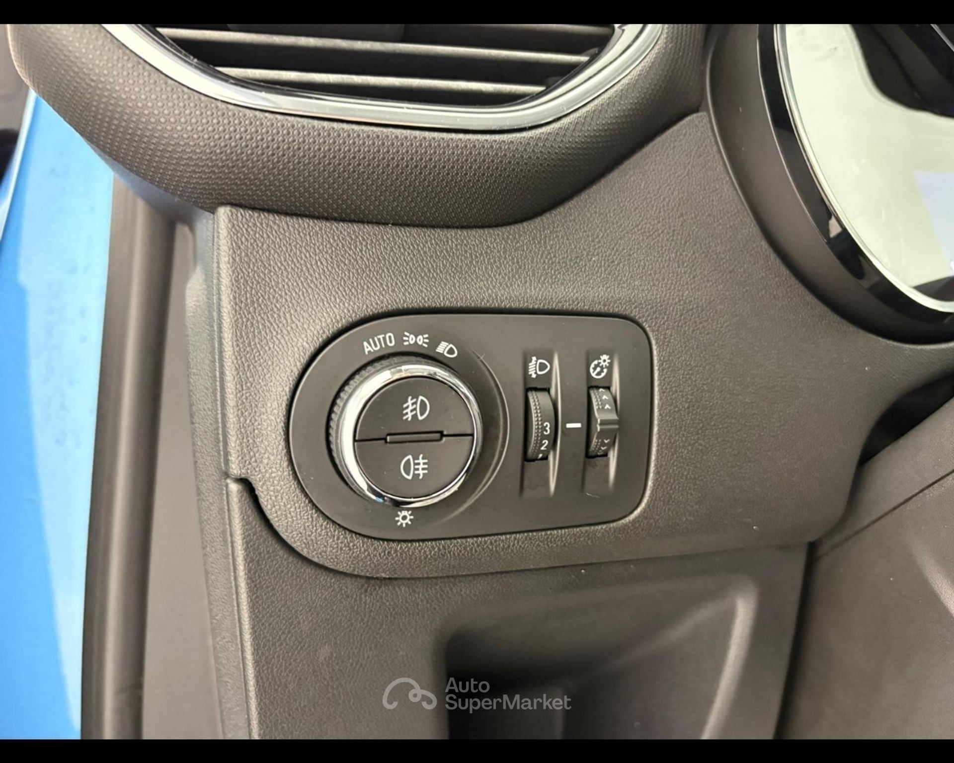 Opel Crossland X 1.2 innovation s&s 110cv auto gpl aftermarket Usata ...