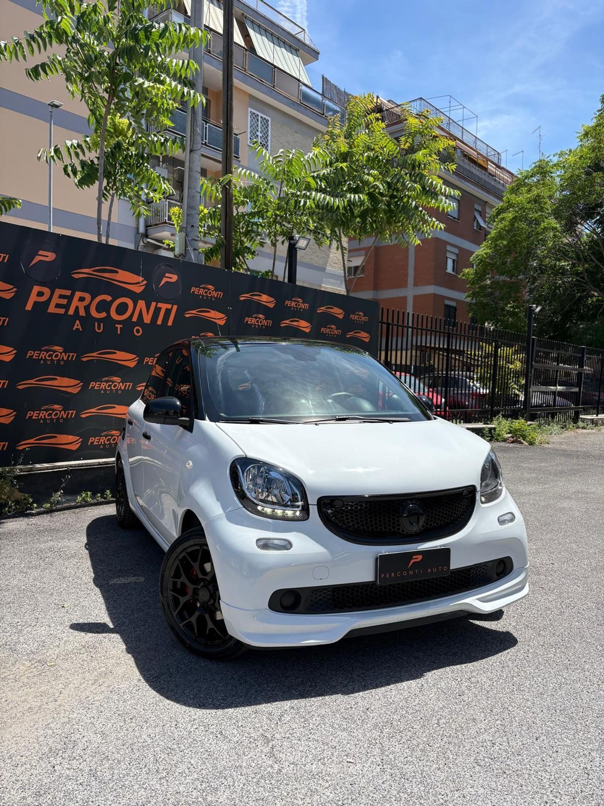 Smart ForFour TENUTA SEMPRE IN BOX, NO FUMATORE Usata Benzina con 117. ...