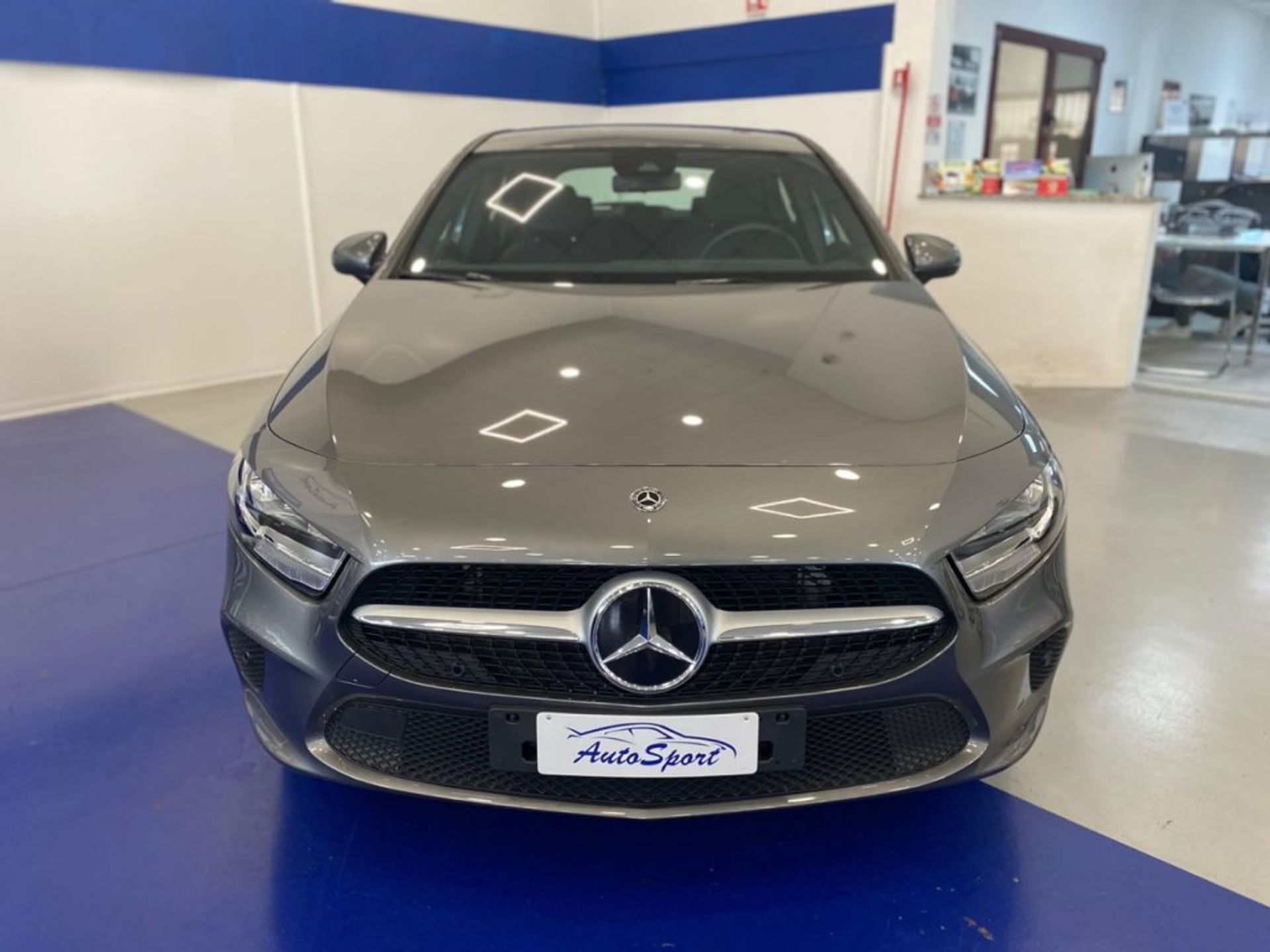 Mercedes Classe A 180 Sport usata petrol con 16.900km a Via Torino, 212 ...