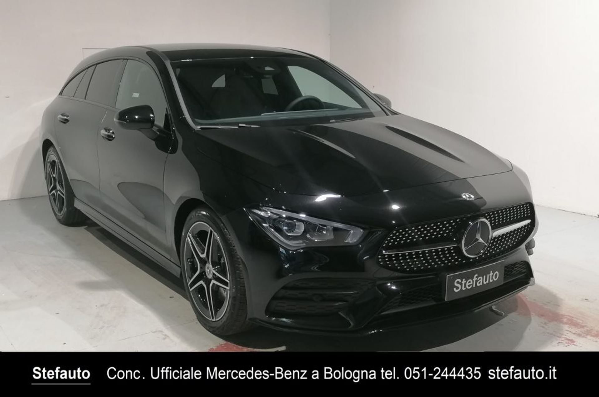 Mercedes-Benz CLA d Automatic 4Matic Shooting Brake Premium Nuova ...
