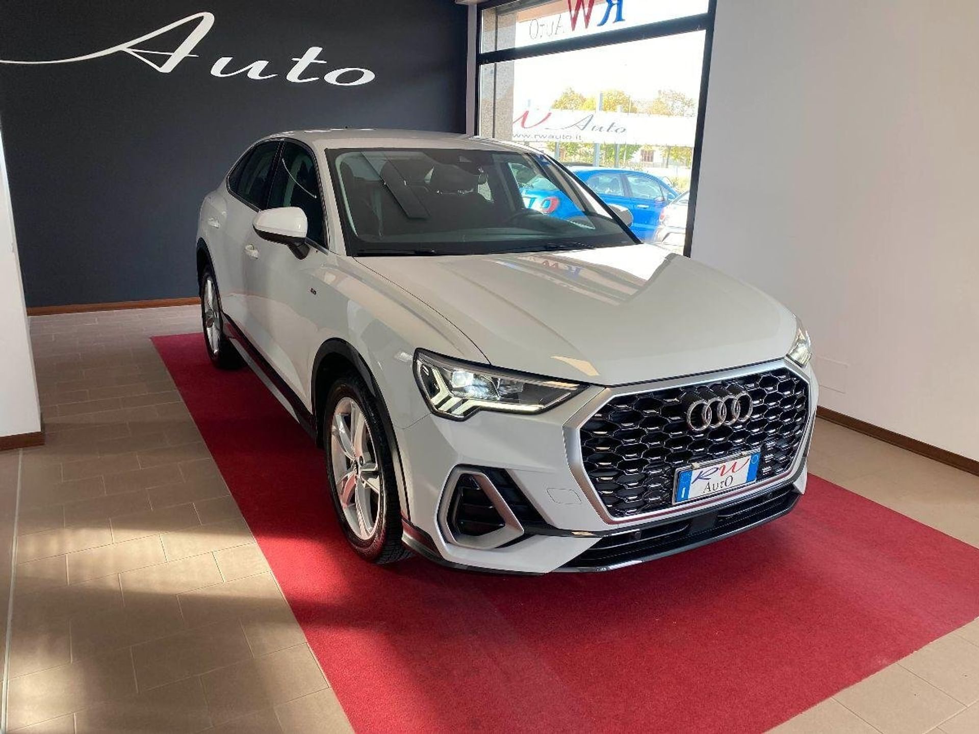 Audi Q3 35 TDI S tronic S line edition Usata Diesel con 29.500 km a ...