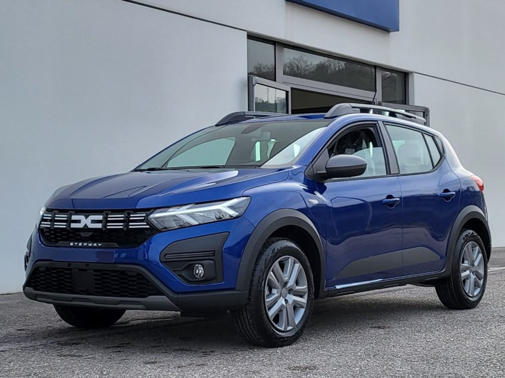 Dacia Sandero 1.0 TCe Stepway 1.0 TCe ECO-G Expression KM.ZERO usata ...