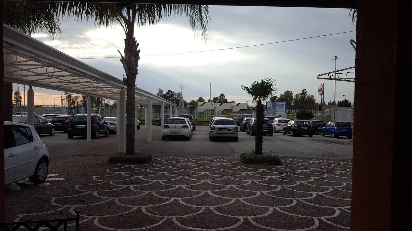 AUTOVANNY GROUP SRL EBOLI, SA - Autosupermarket