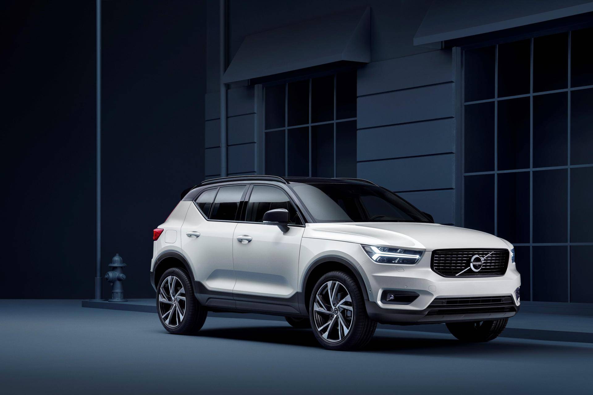 Volvo XC40: versioni, allestimenti, prezzi e annunci - AutoSuperMarket