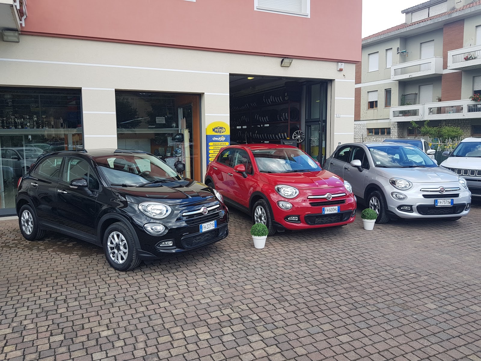 DINI MOTORS SRL Sant'Angelo in vado, PU - Autosupermarket