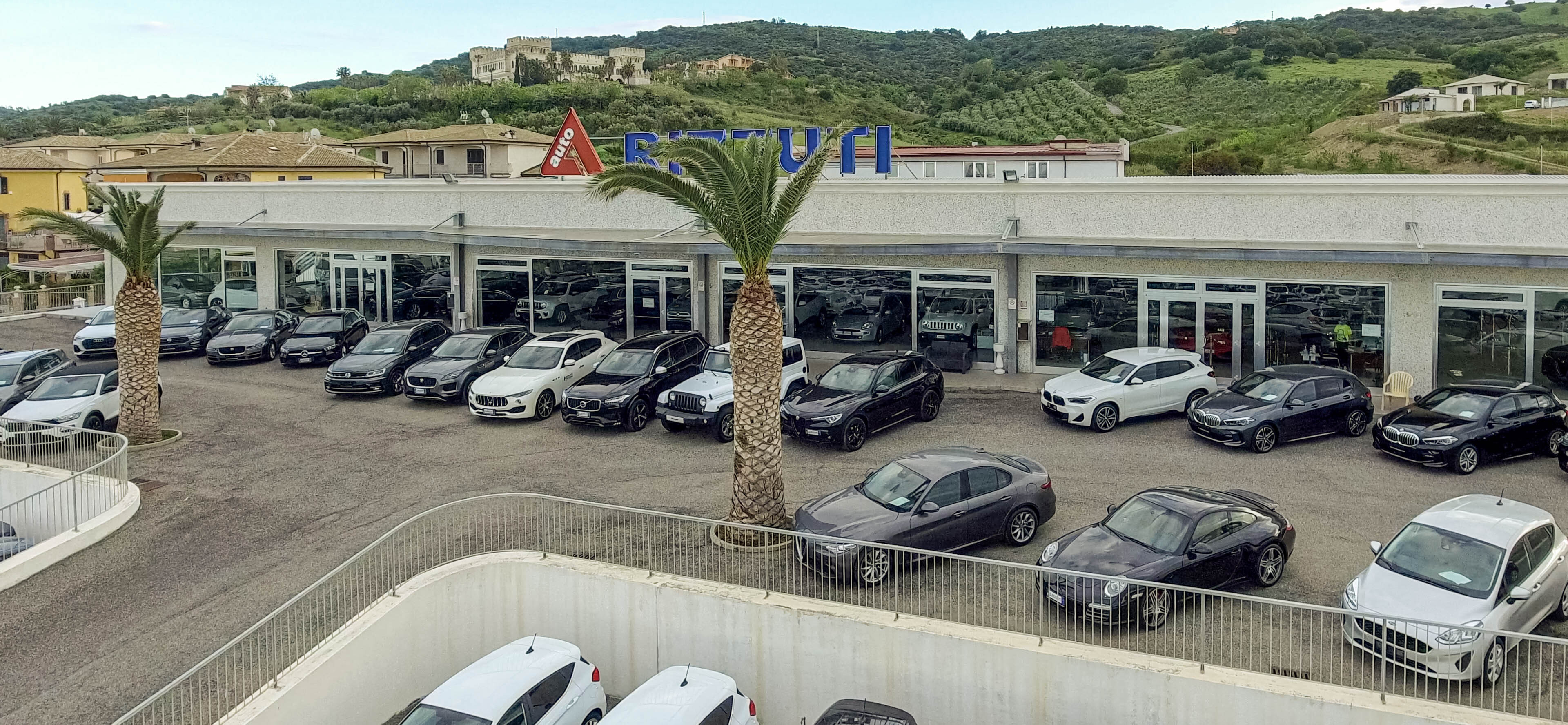 Jaguar XF PRESTIGE BUSINESS AUTO Euro 6B Usata Diesel con 88.000 km a ...