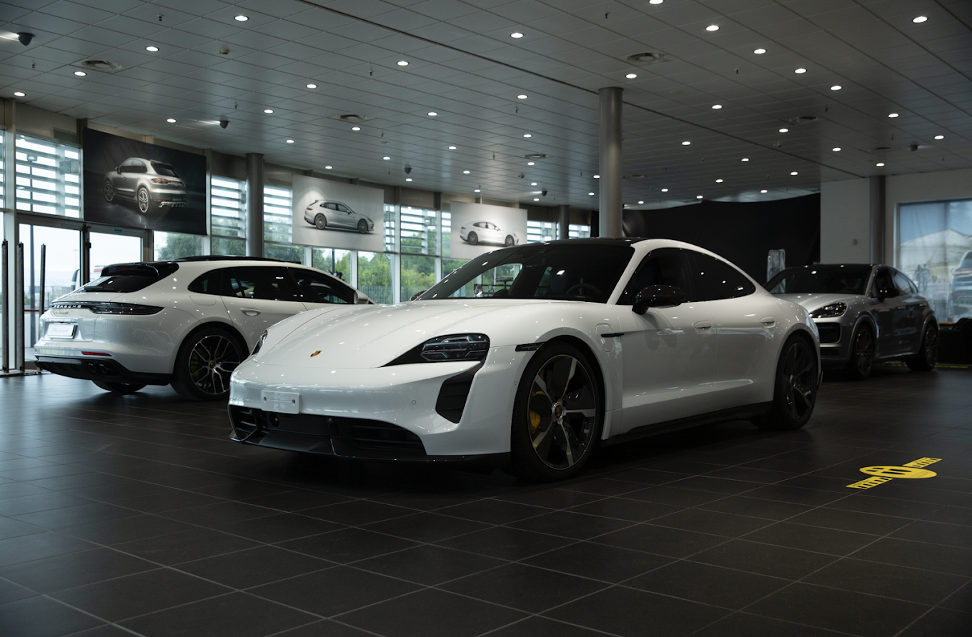 Centro Porsche Brescia Desenzano del Garda, BS - Autosupermarket